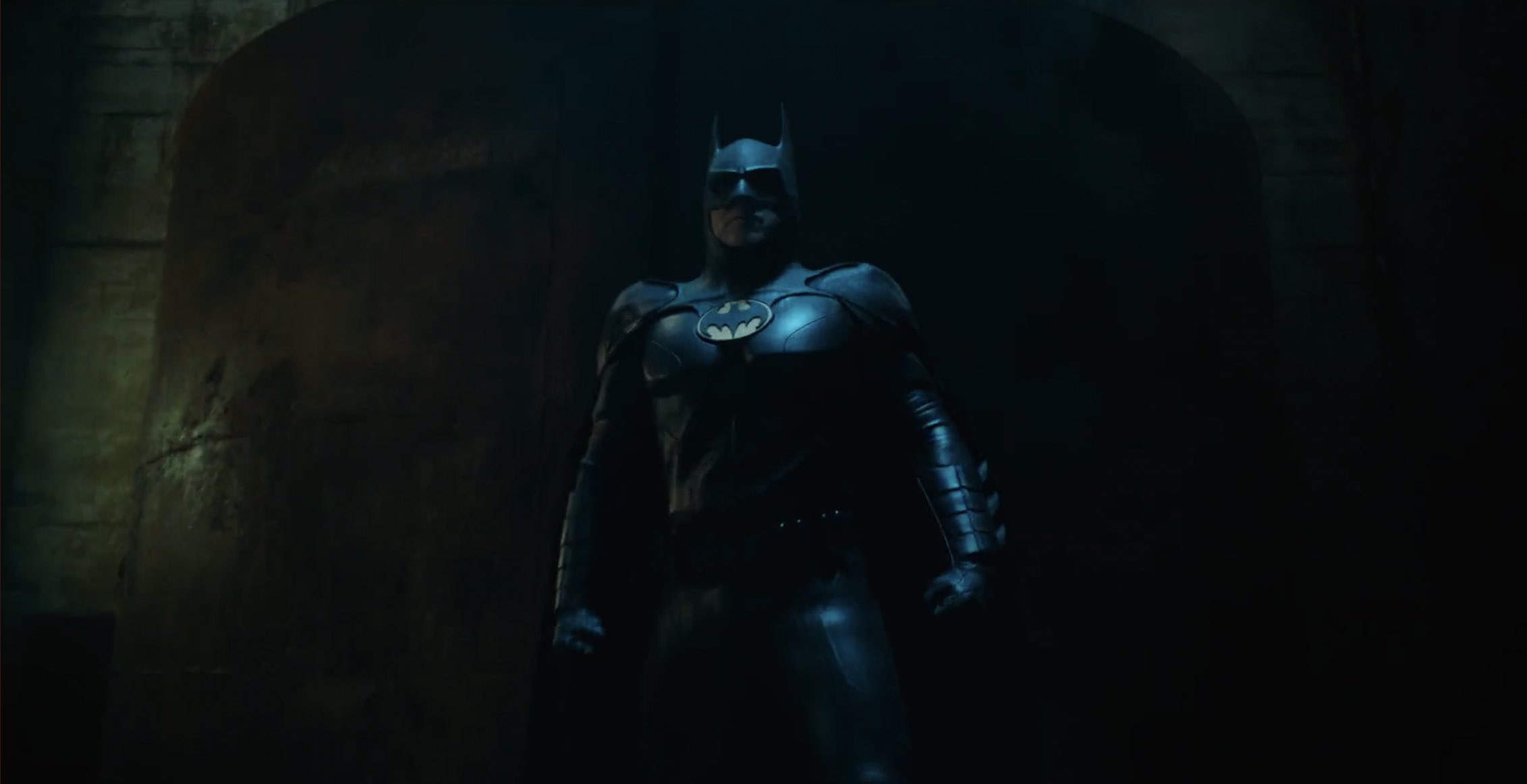 Updated Keaton Batsuit from the Flash trailer | Scrolller
