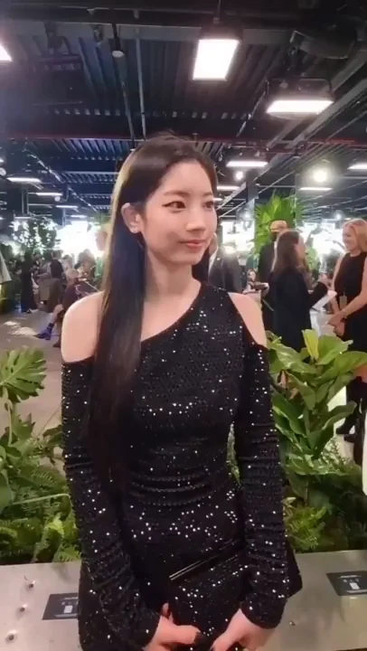 220914 lofficielmalaysia Instagram Update - “Calling all ONCE! @dahhyunnee of @twicetagram is ...