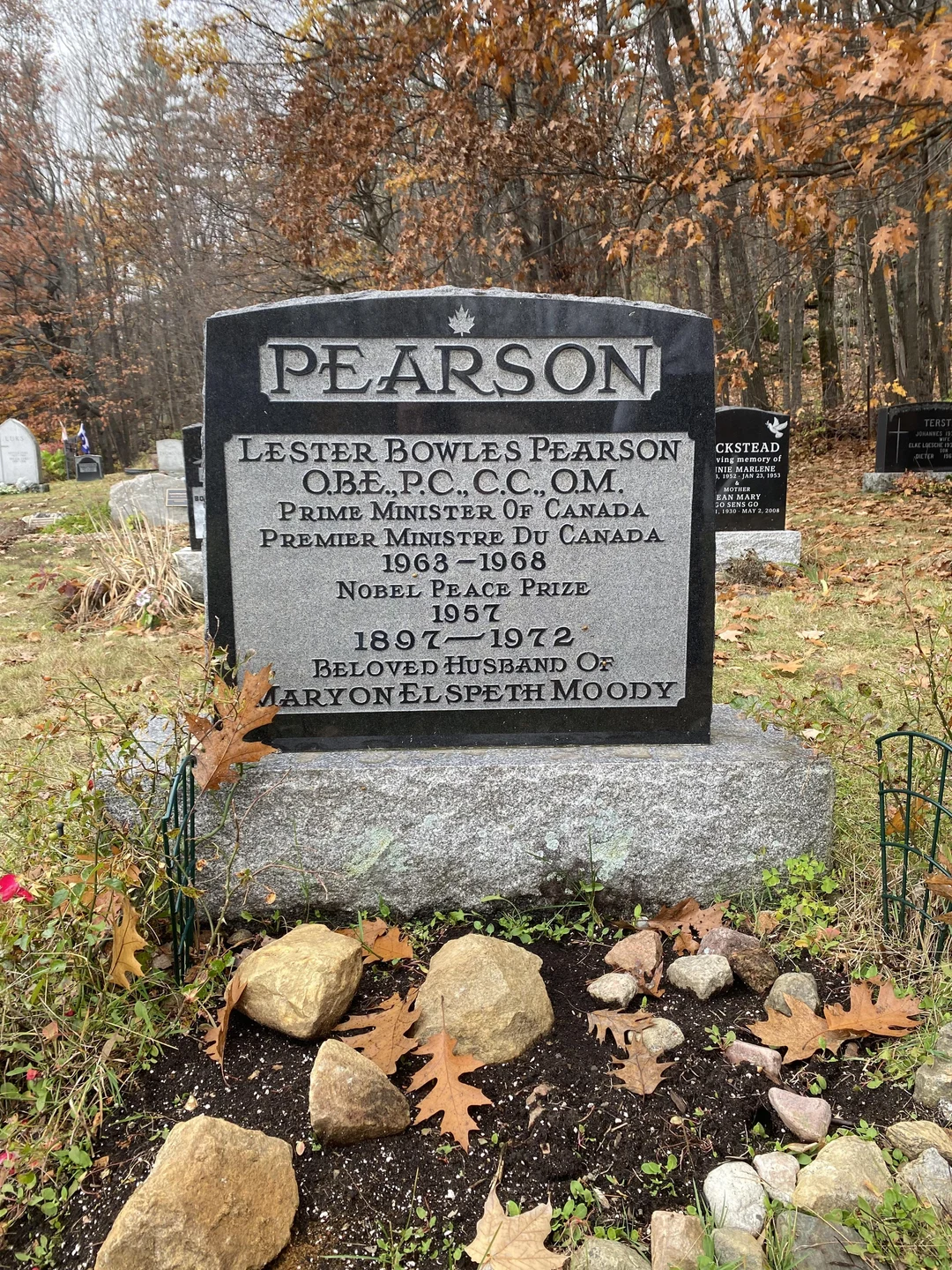 Prime Minister of Canada Wakefield cemetery, QC | Scrolller
