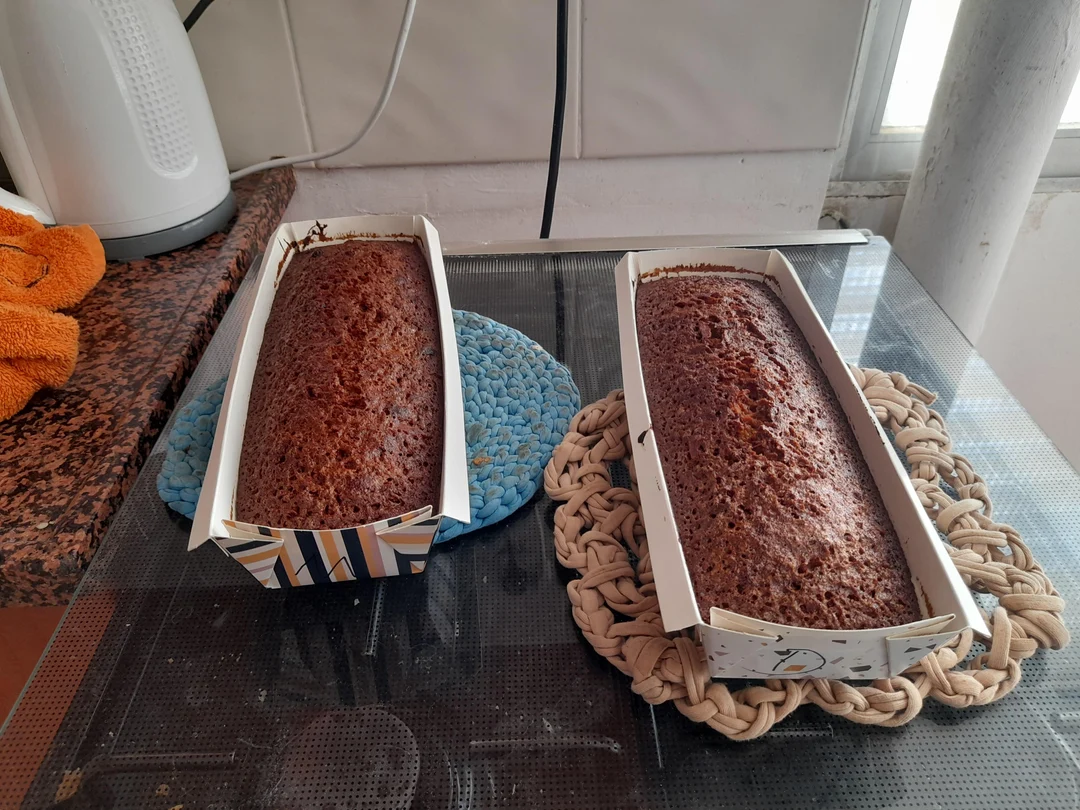 when you want to bake a cake for the holiday but you have divorced parents. | Scrolller