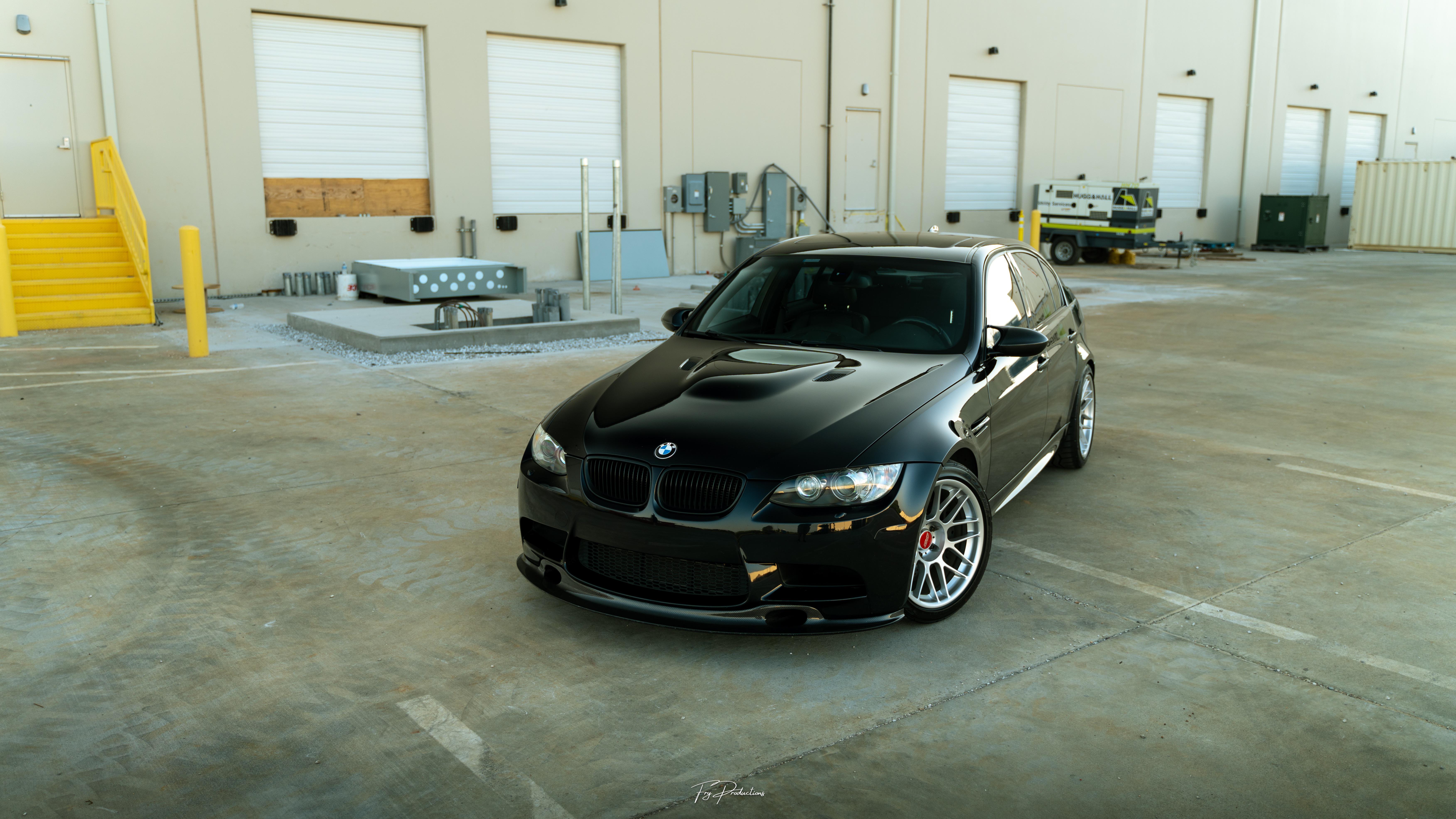 The power bulge on the e9x M3 has to be one of my favorite features ...