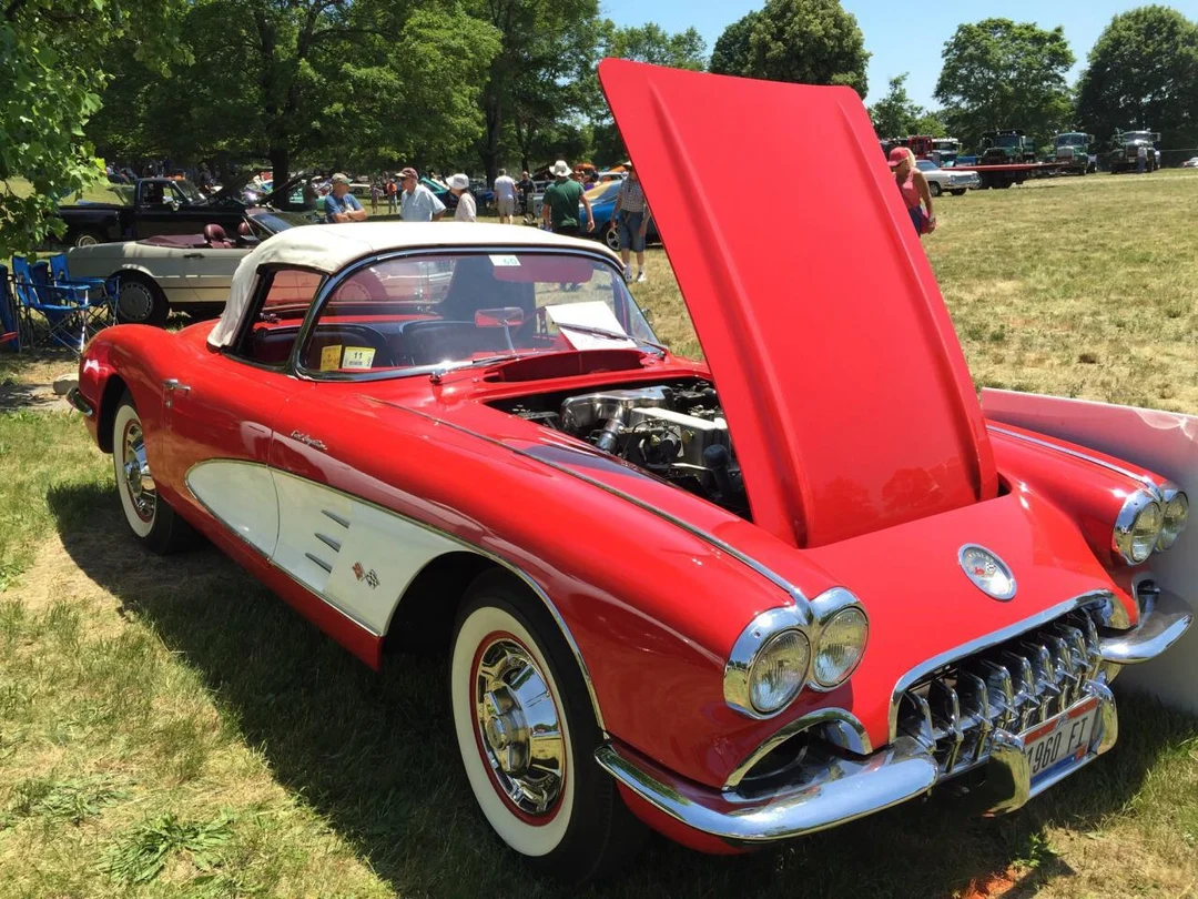 1960 Chevrolet Corvette at a Nashville Park Car Show in May 2023 [1280x1040] | Scrolller