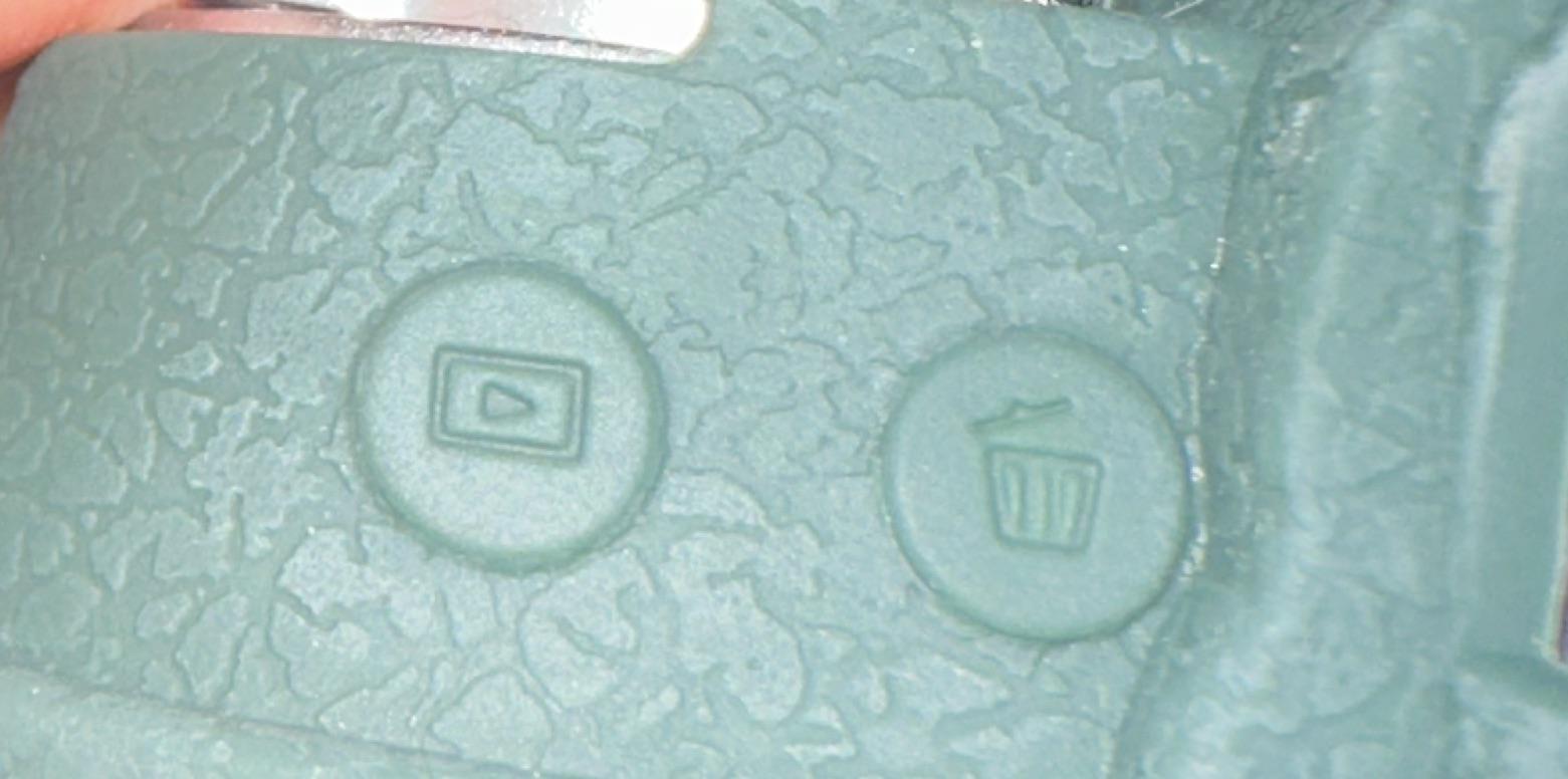 Does anyone know how to switch the buttons? | Scrolller