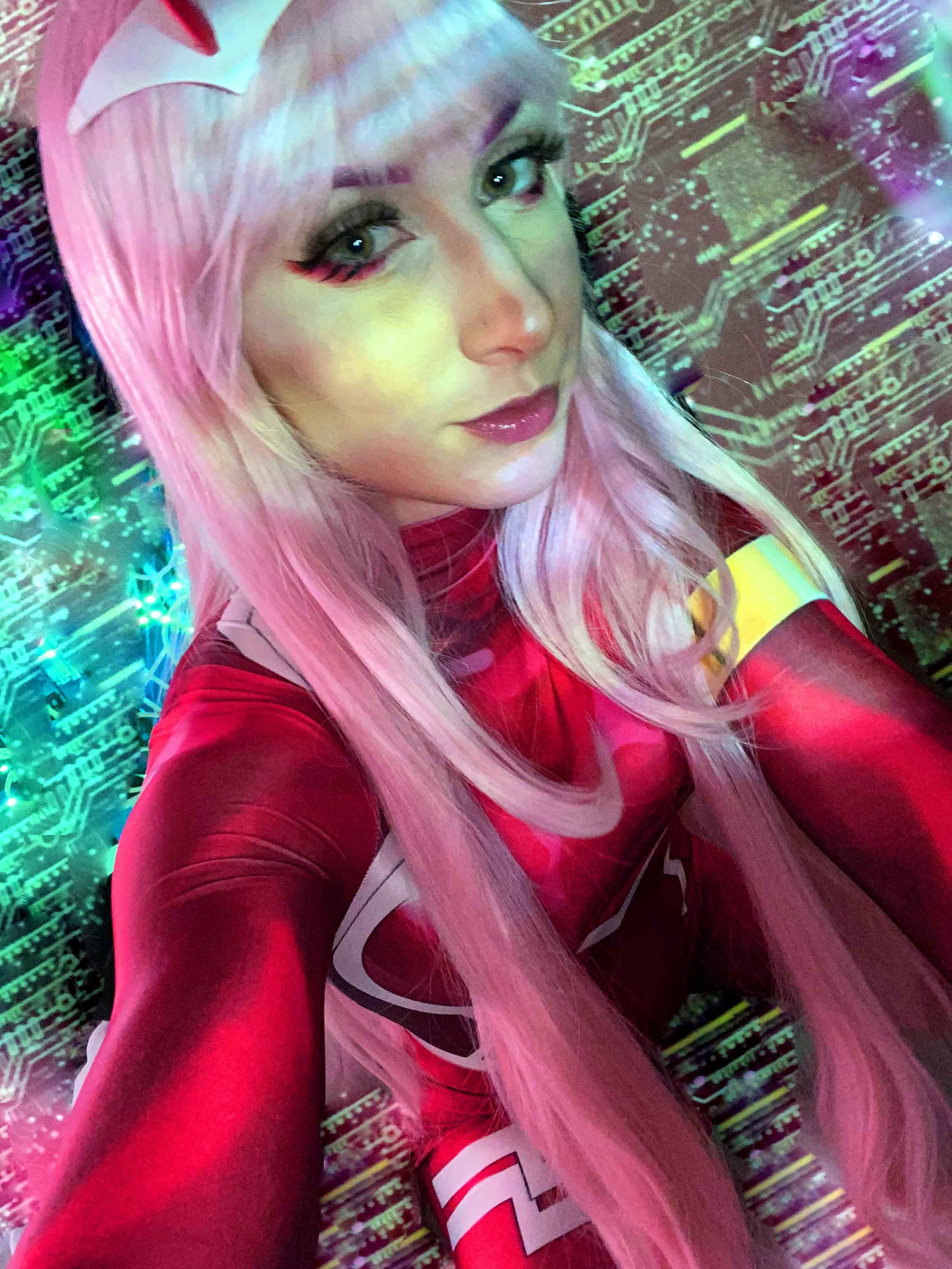 ZEROTWO character by BETTY MILFU (AKA Mmm) | Scrolller