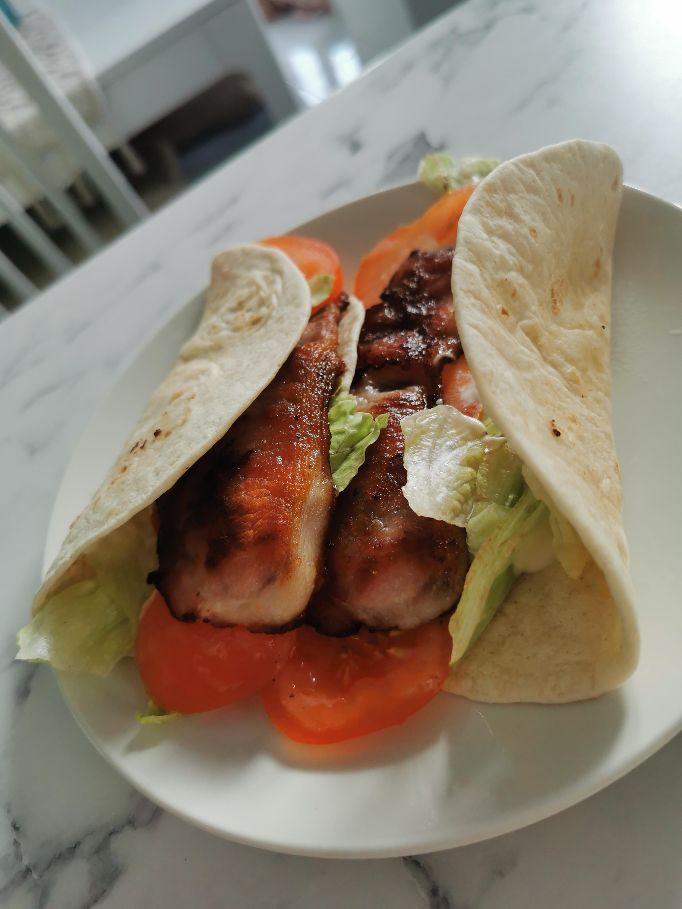 [Homemade] BLT Wrap | Scrolller