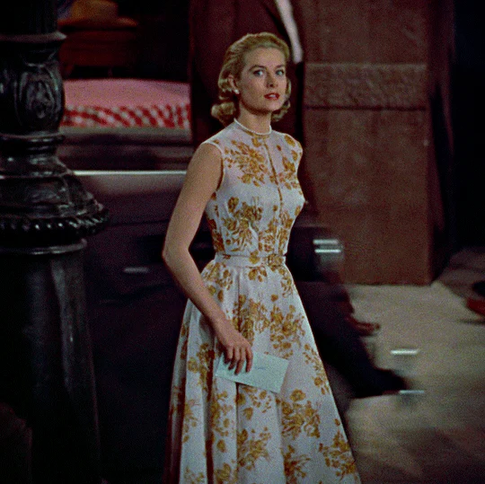 Grace Kelly in "Rear Window",1954 | Scrolller