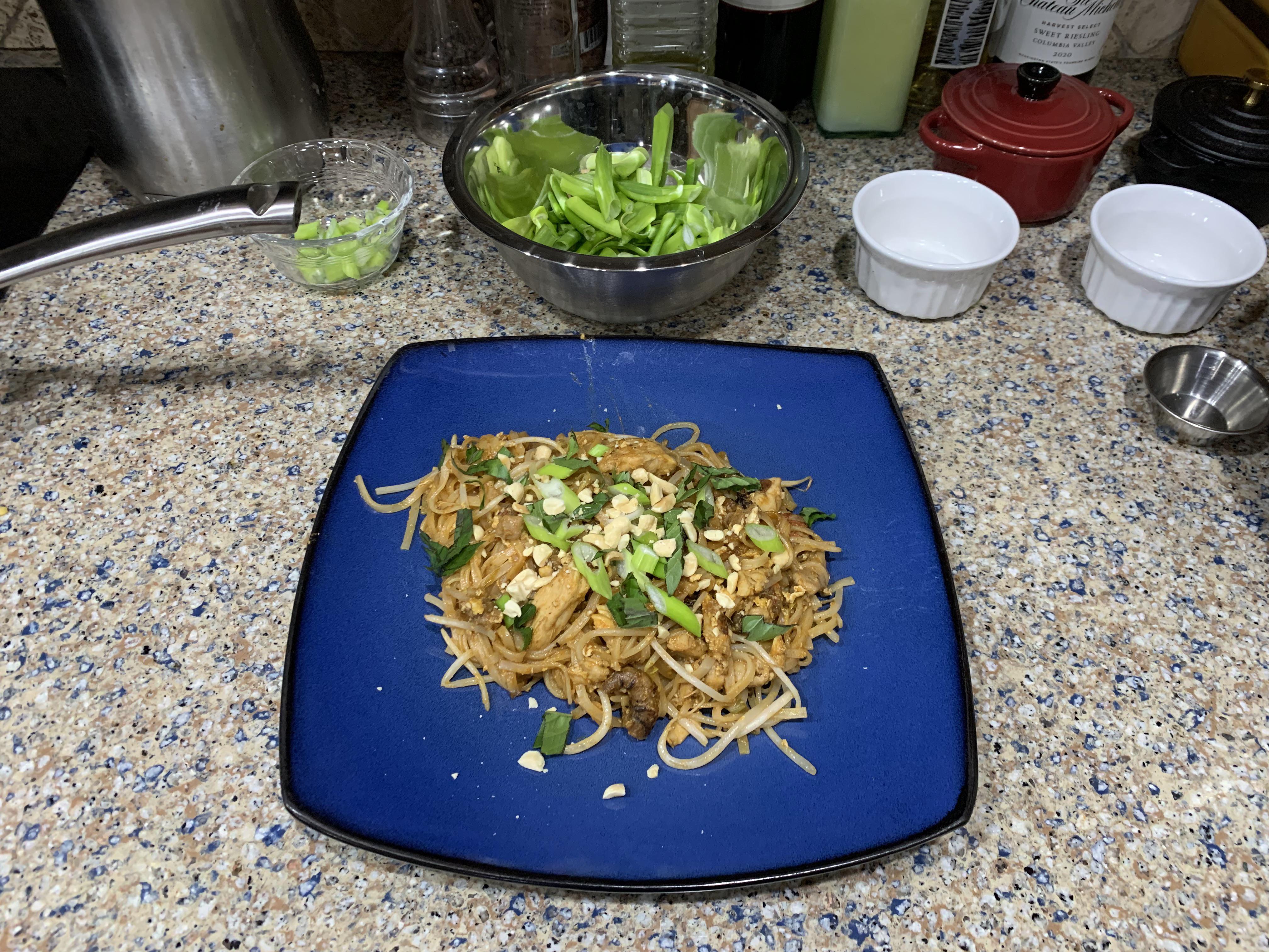 [Homemade] Pad Thai - with chicken and rock shrimp | Scrolller