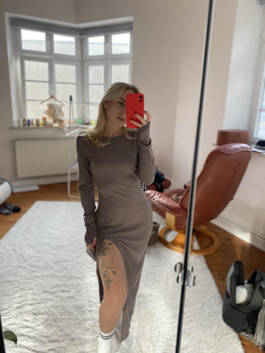 When I can't choose between elegance and comfort, I just combine both. Soft light, my favorite ...