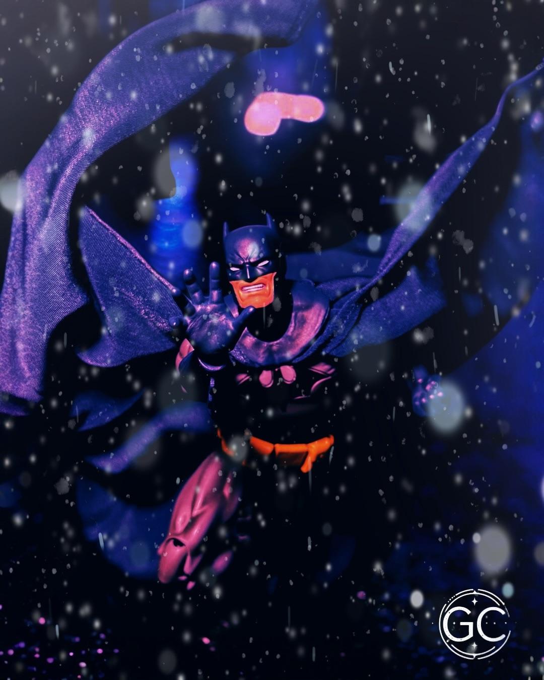 Mafex Hush Batman | Scrolller