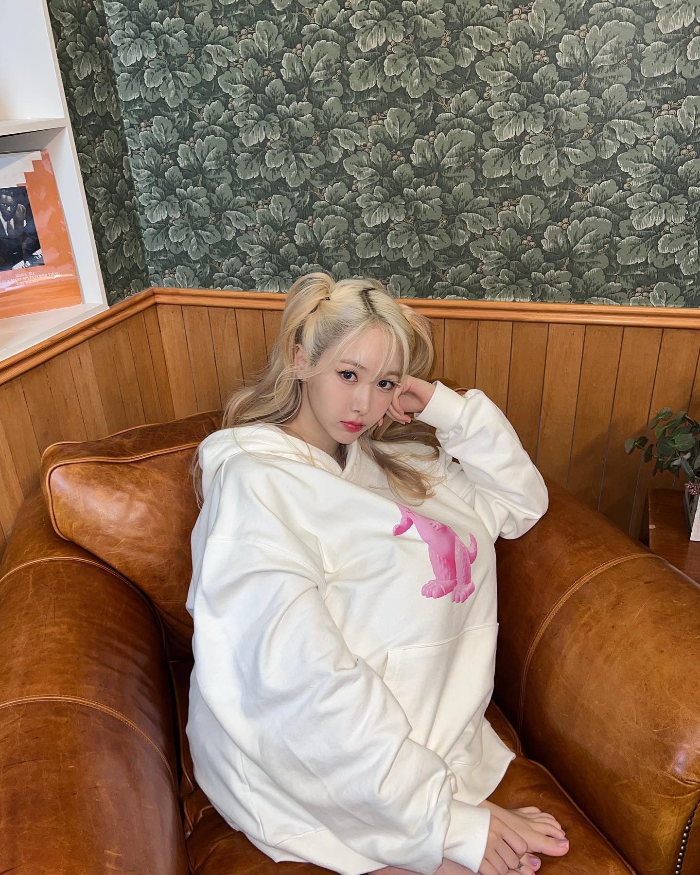 VIVIZ - SinB | Scrolller