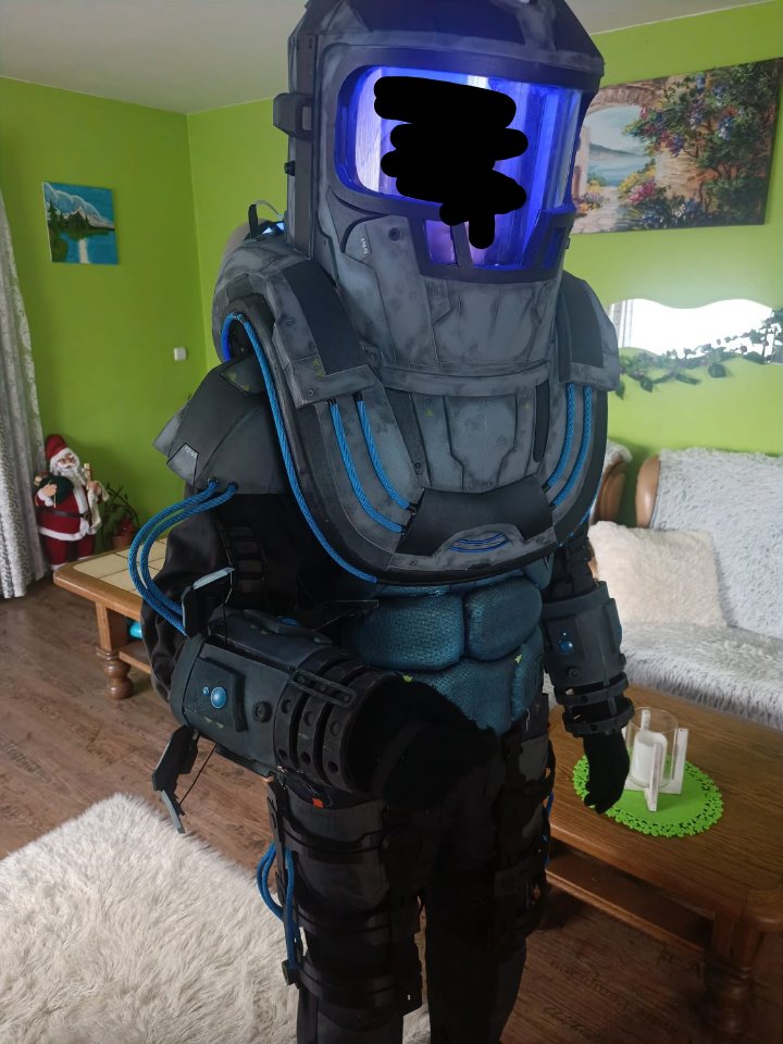 Mr. Freeze cosplay from Batman Arkham Knight | Scrolller