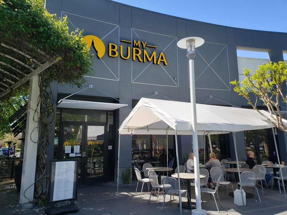 Can someone change the logo in the first dark picture to match the one in second? | Scrolller