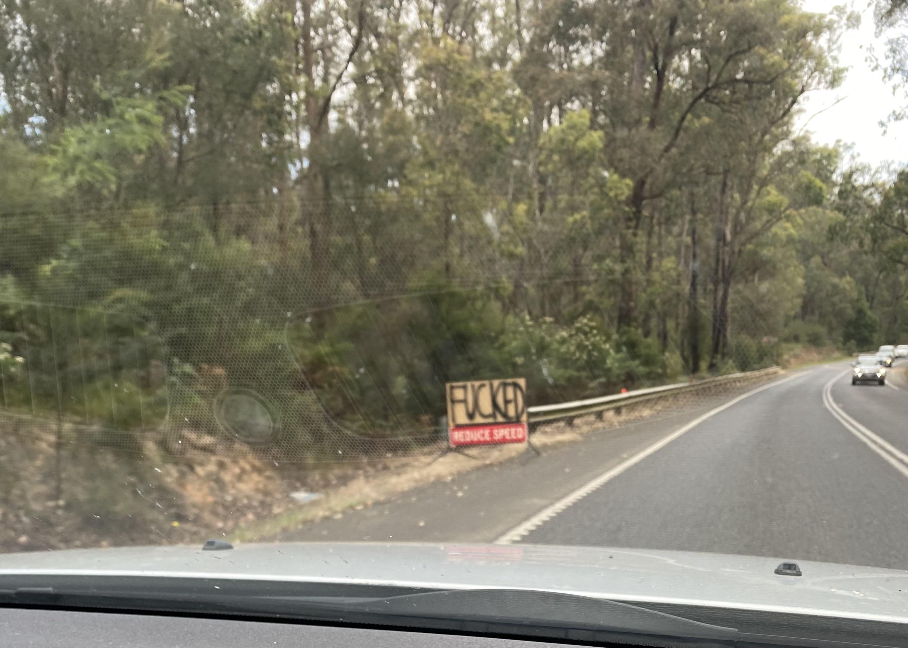 The most Australian road signs ever | Scrolller