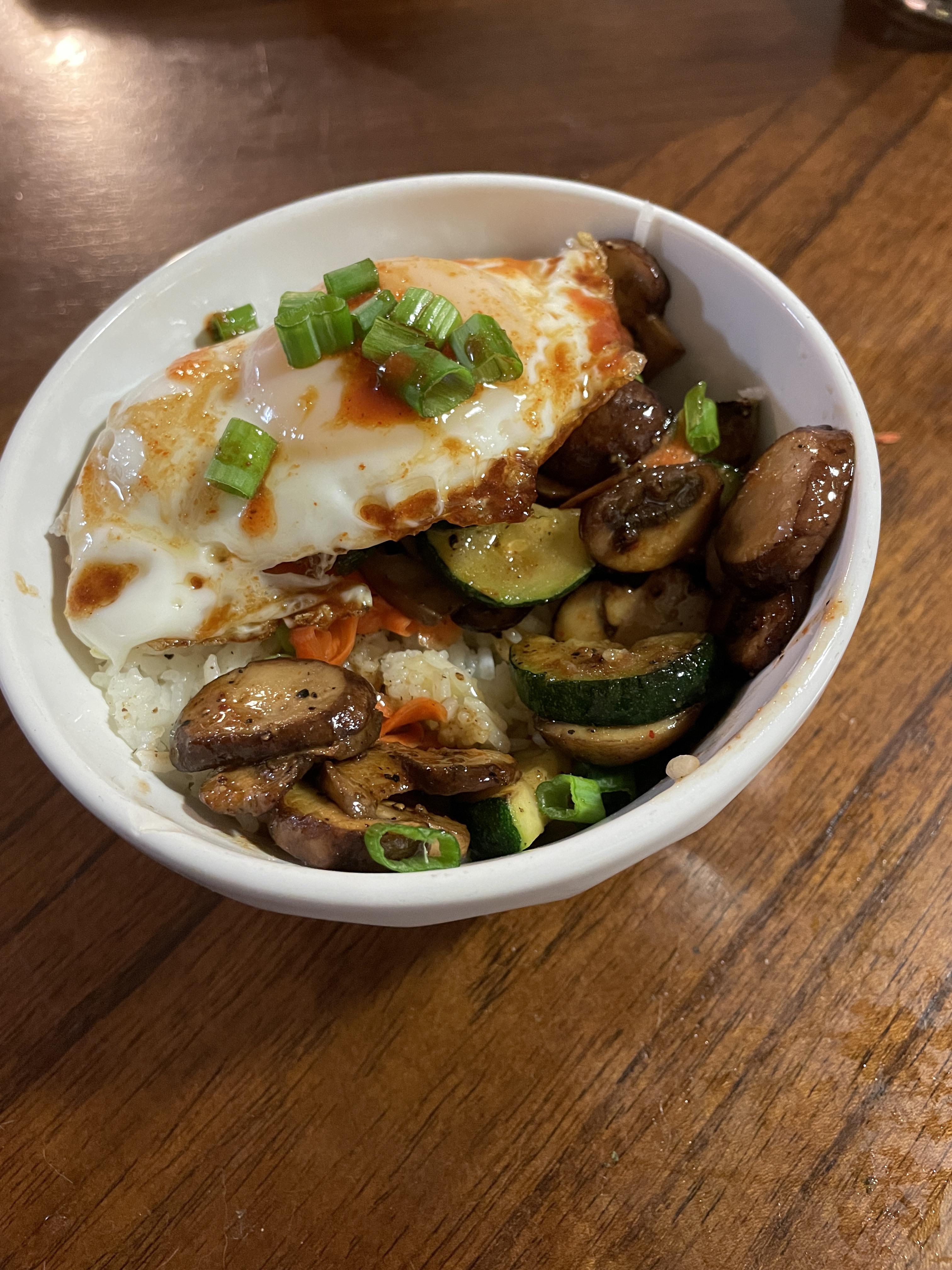 [homemade] zucchini and mushroom bibimbap bowl | Scrolller