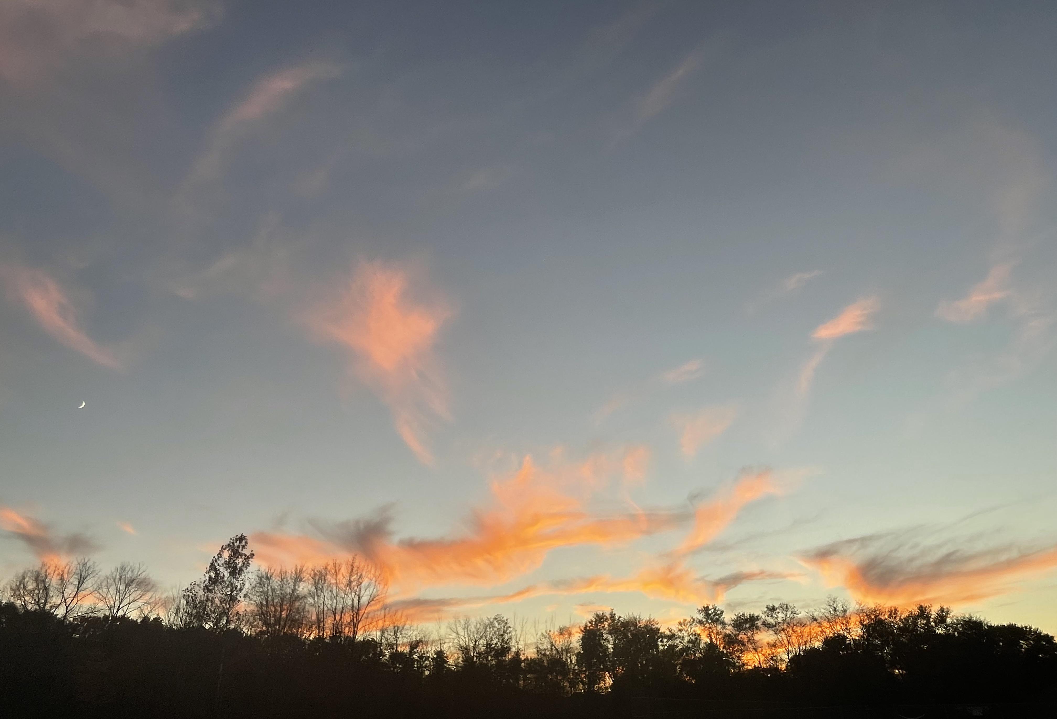 Afternoon sky in Indianapolis | Scrolller