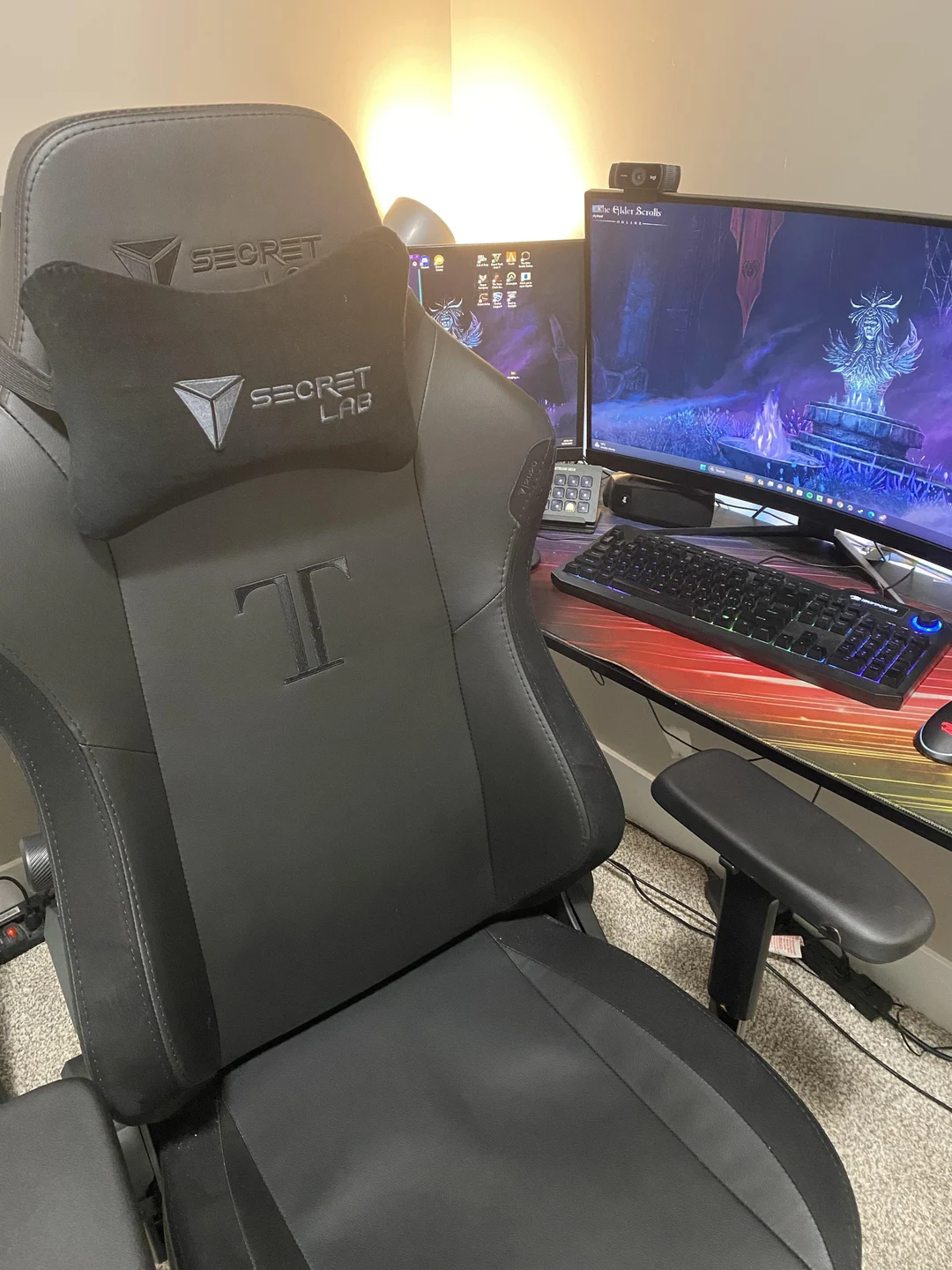 #Secretlab | Scrolller