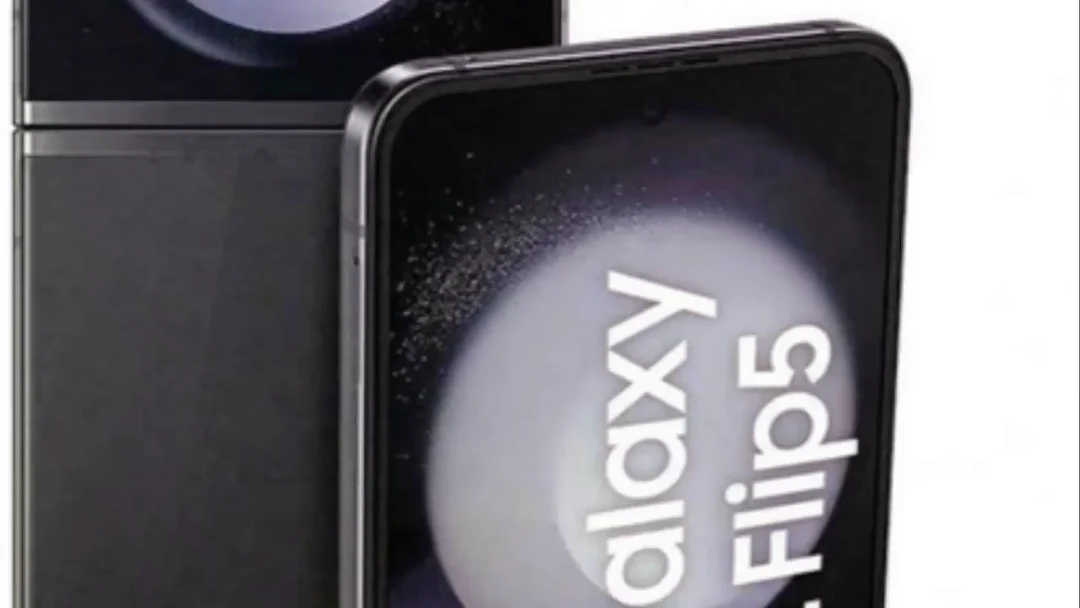 Samsung galaxy z flip 5 | Scrolller