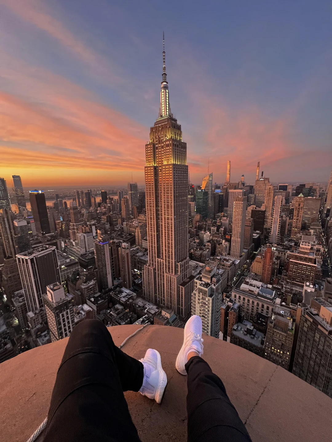 Discover more like CityPorn: Midtown NYC [OC] and Related Content | Scrolller