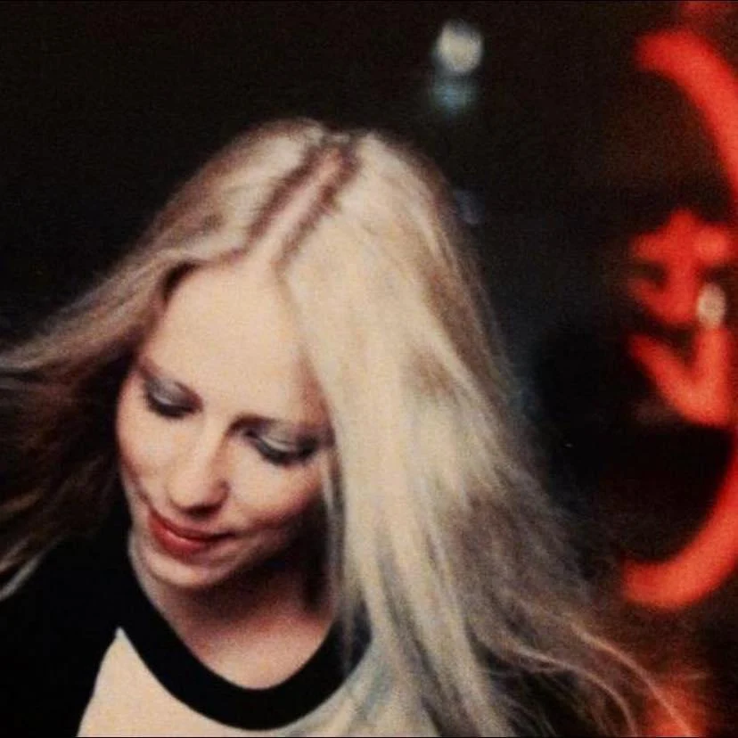 My mom in the 70s | Scrolller