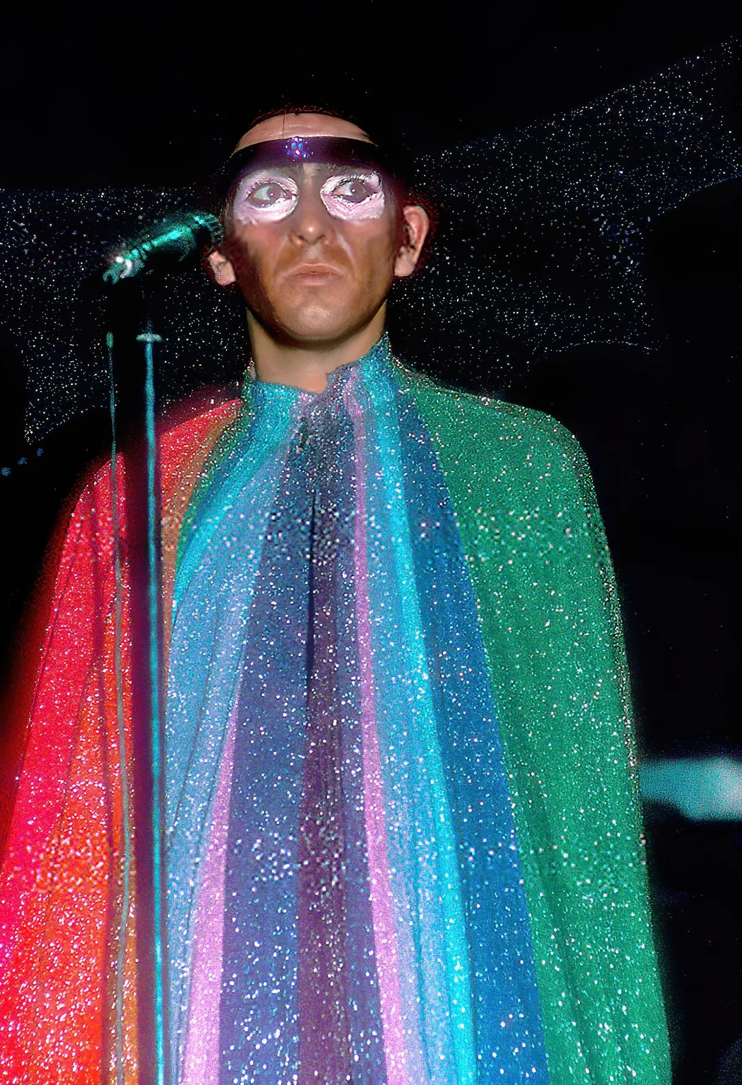 Peter Gabriel , 1975 | Scrolller