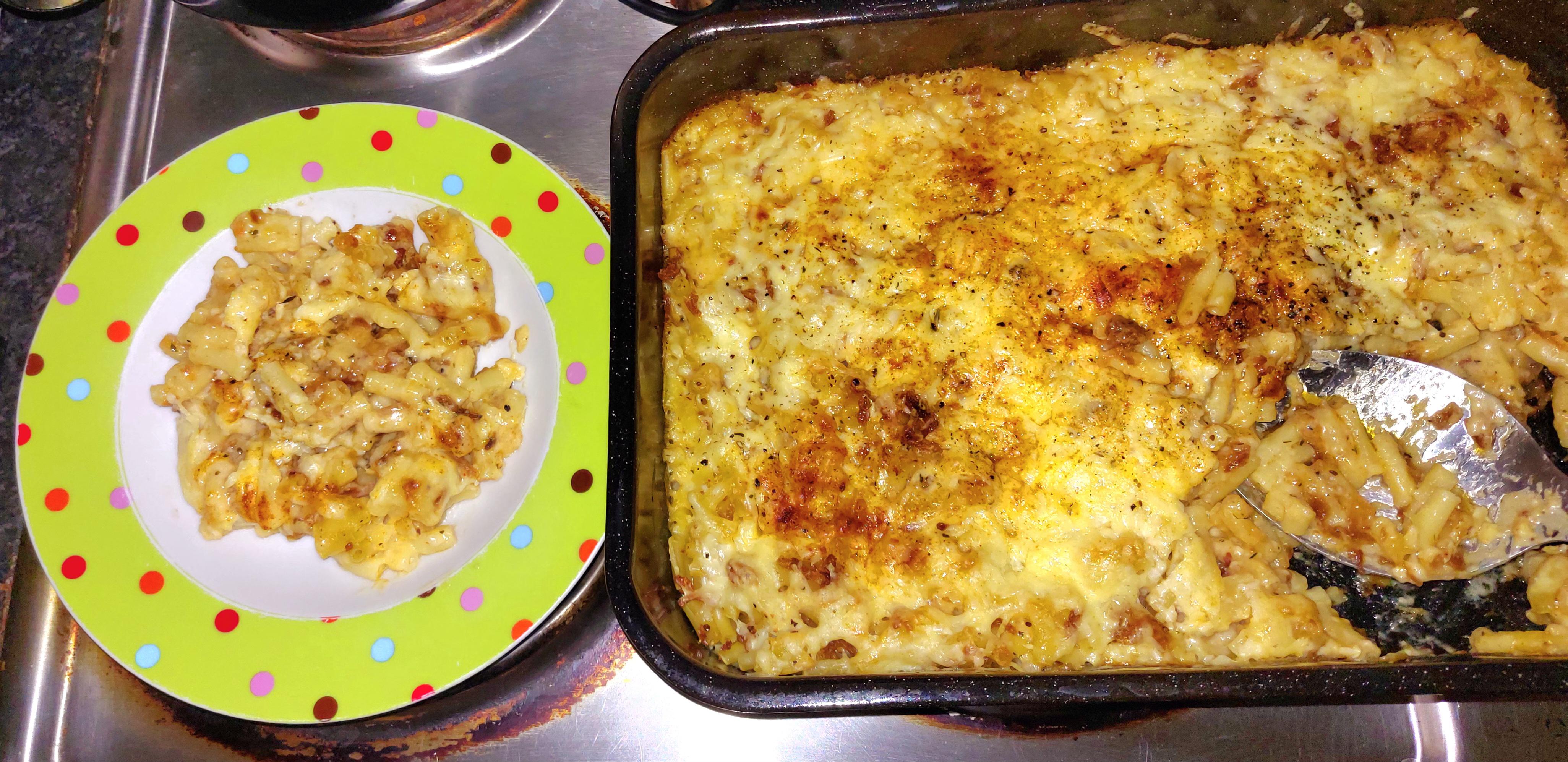 [Homemade]Crispy Onion Macaroni Cheese | Scrolller