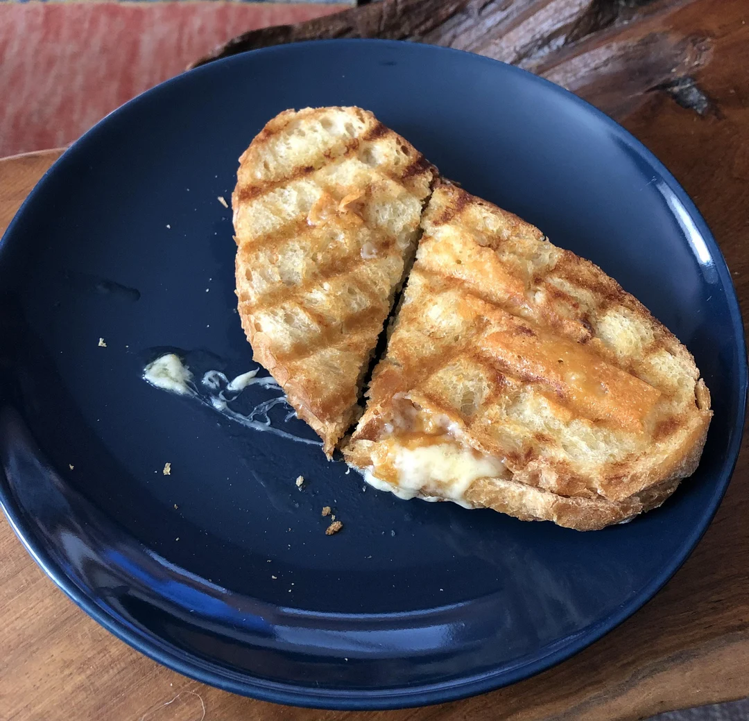 I love when there’s a cheese breach | Scrolller