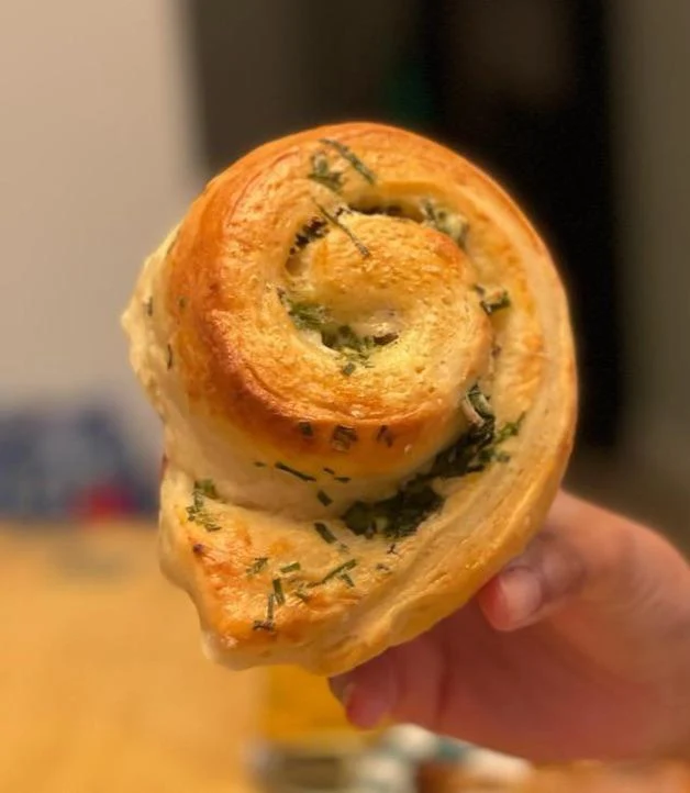 Savory Cheesy Onion-Chive Brioche Bun | Scrolller