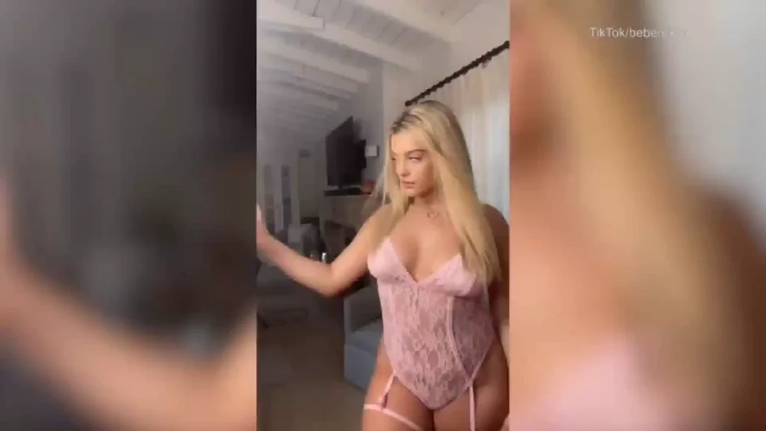 SEXY BEBE REXHA | Scrolller