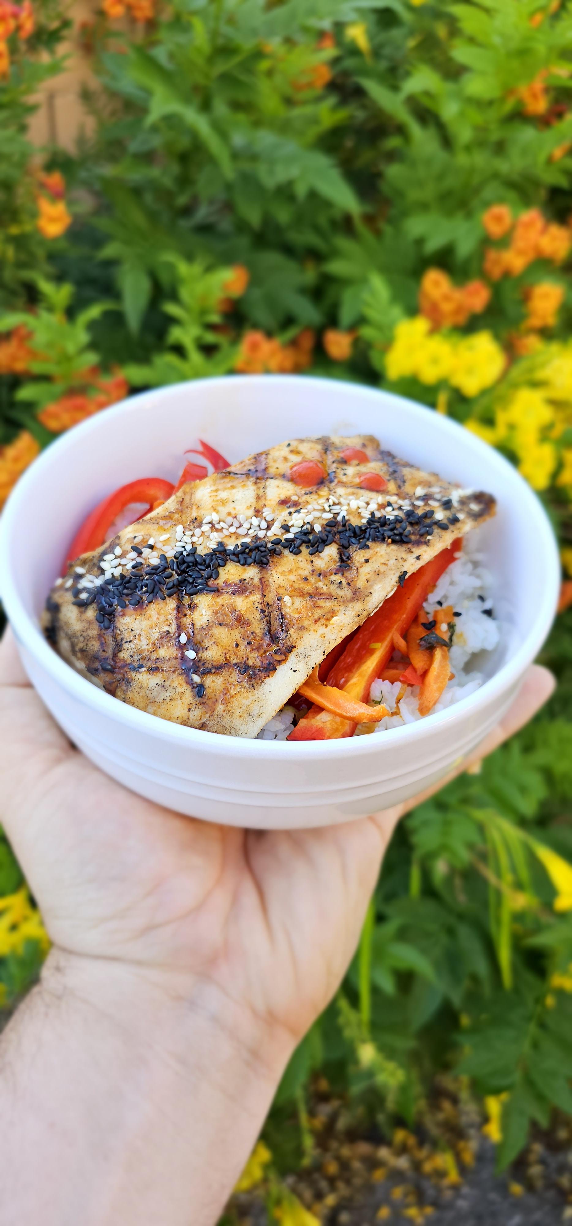 I made a grilled mahi rice bowl | Scrolller