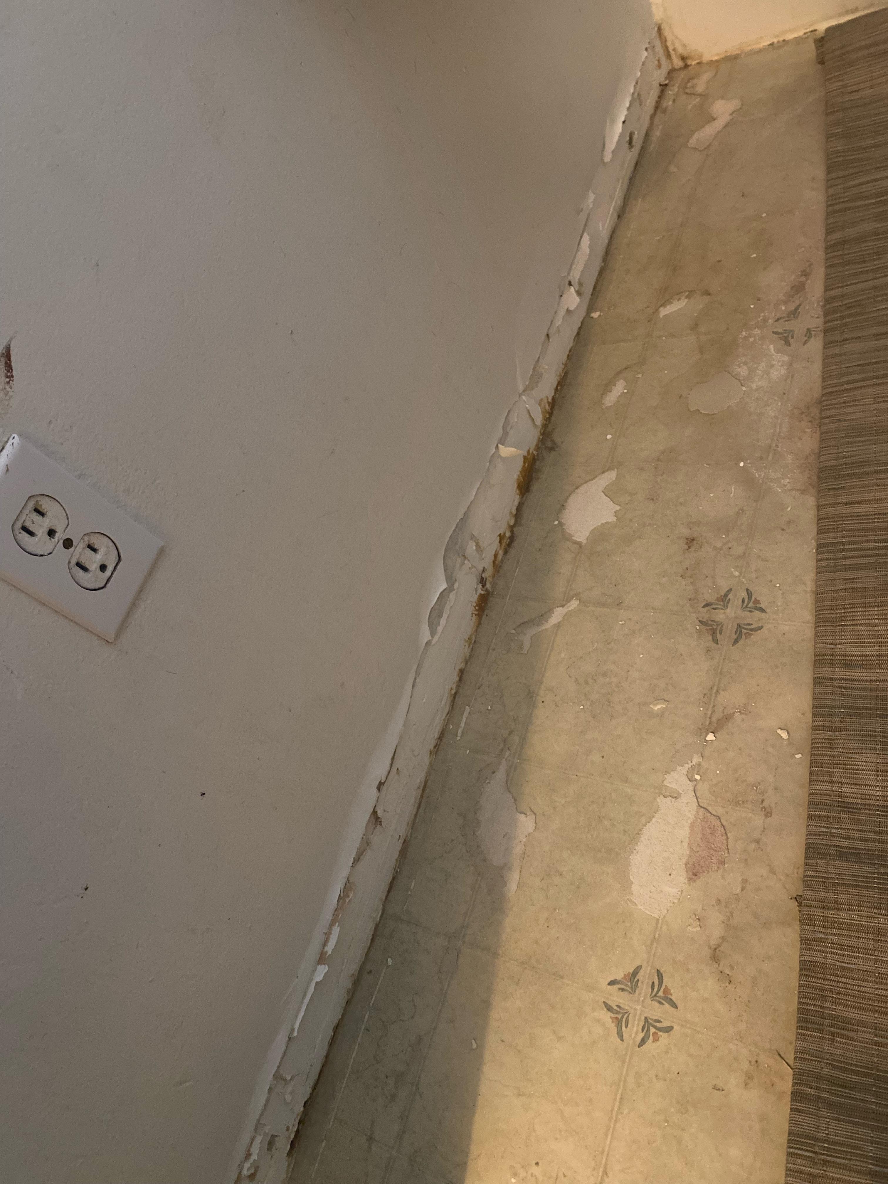 Can some explain the steps in repair baseboards and wall | Scrolller