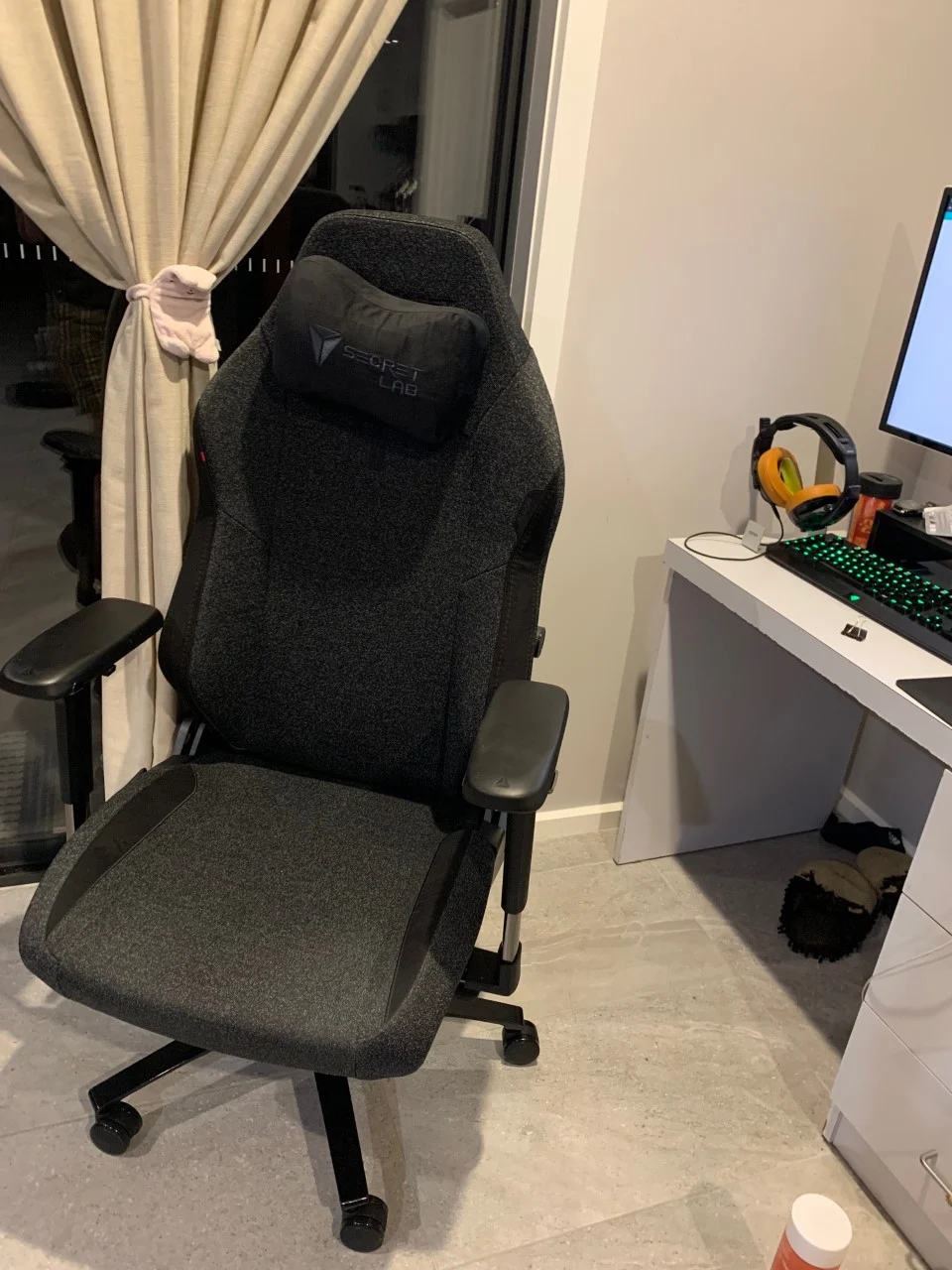 Secretlab Titian has arrived! | Scrolller