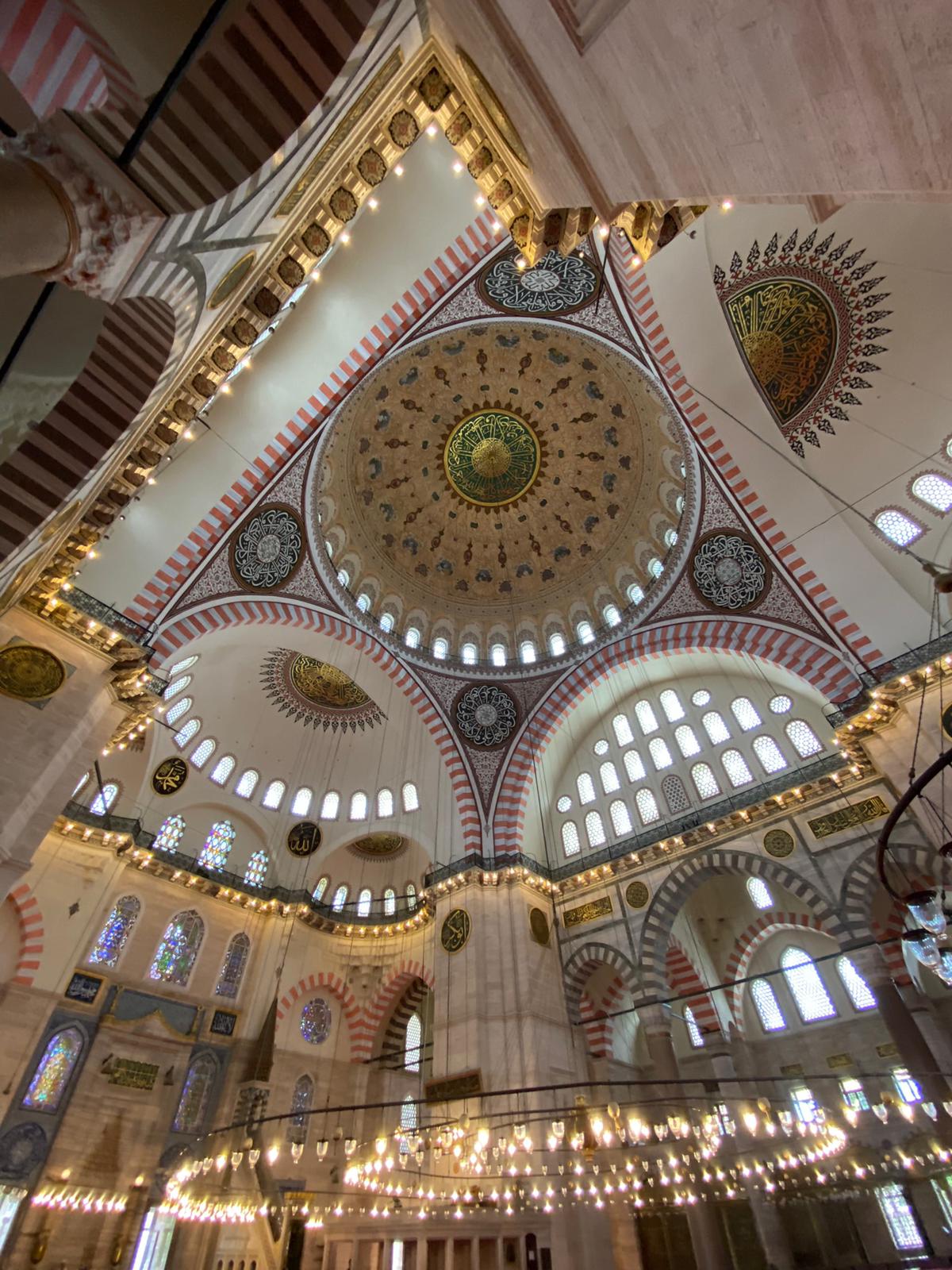 Ceiling of Sulemaniye Masjid - Turkiye | Scrolller