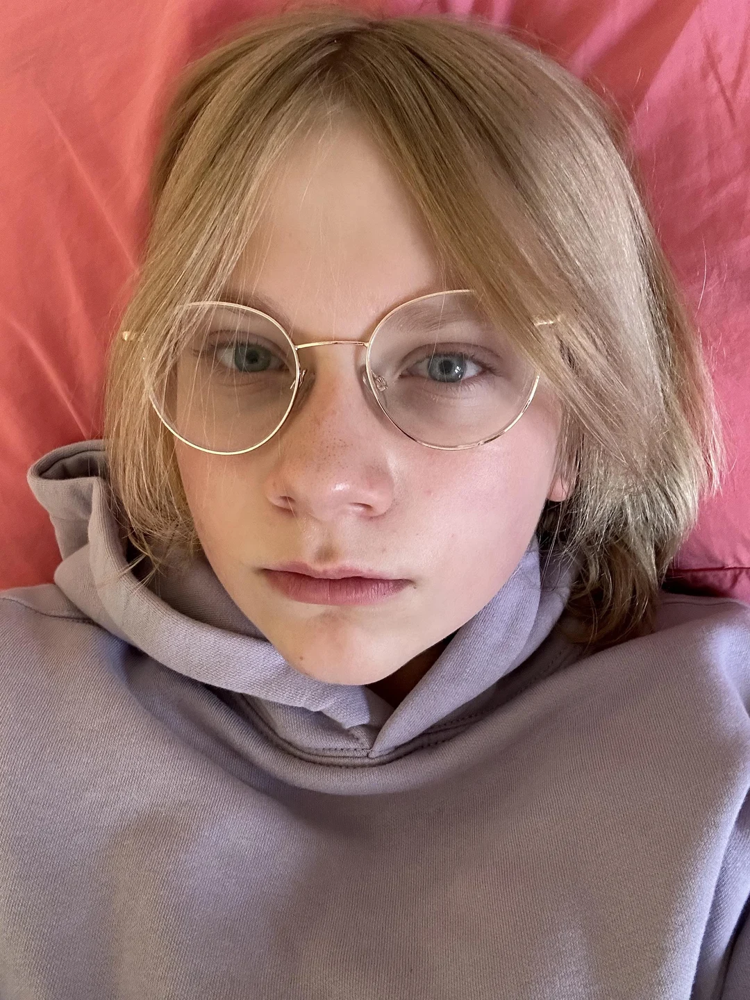 Trans mtf do I appear feminine and if you have any advice on how to pass more please include ...