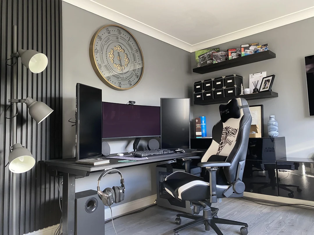 Work from home setup #secretlab | Scrolller