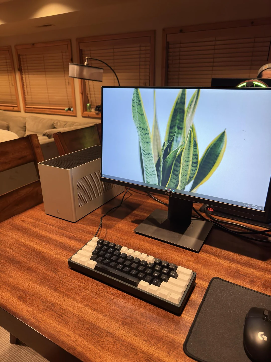 Finally upgraded from an i7-7700 to a 5600X. I love this little machine. | Scrolller