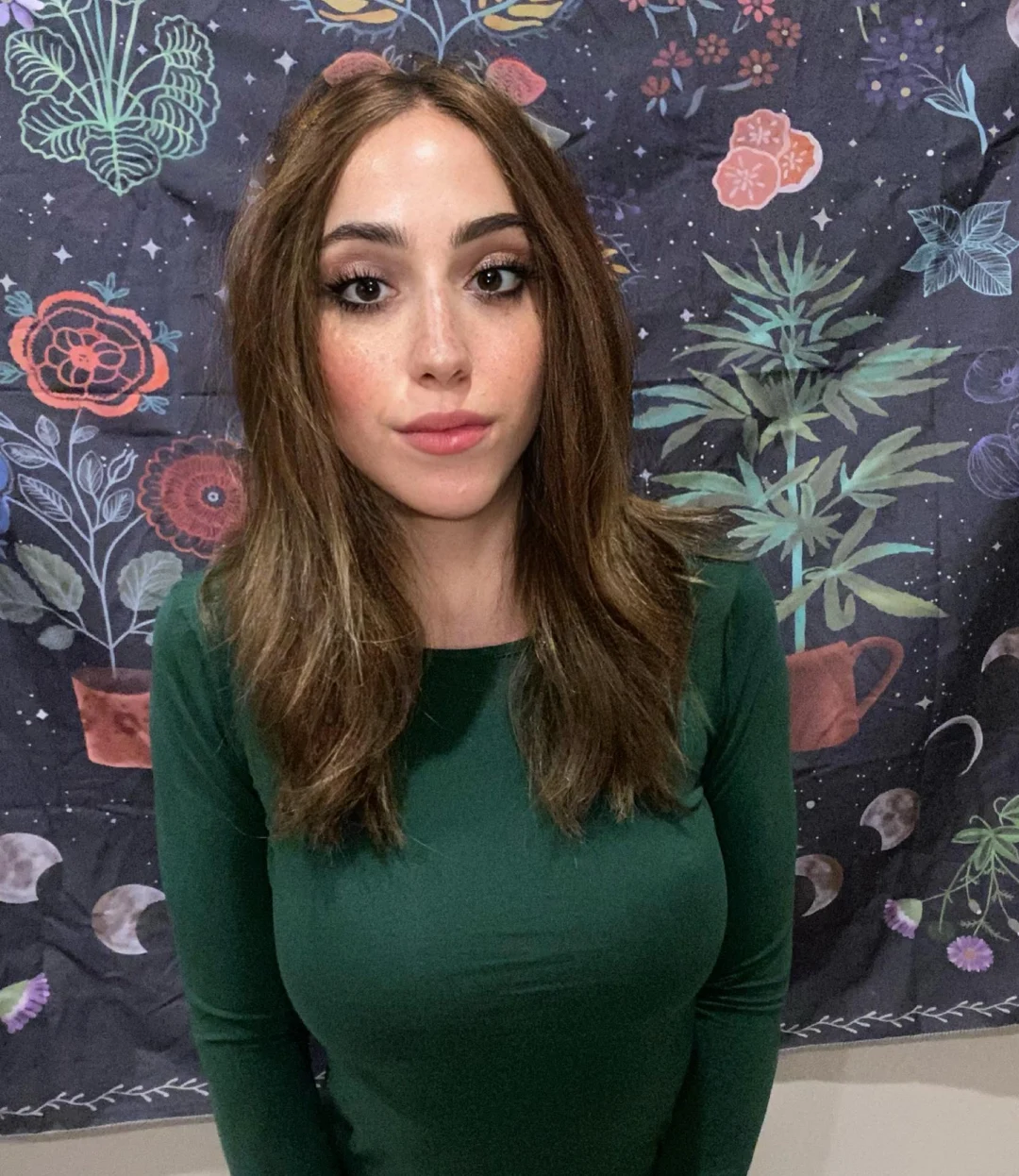 Angel Eve | Scrolller