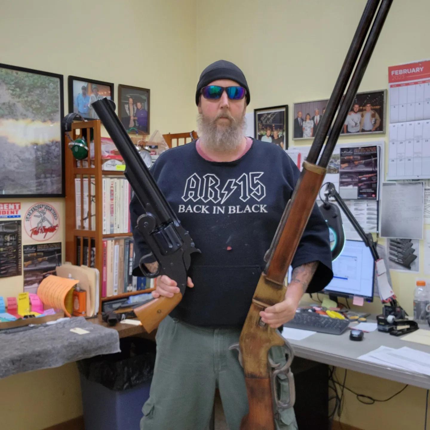 Interesting Oversize Display Guns. | Scrolller