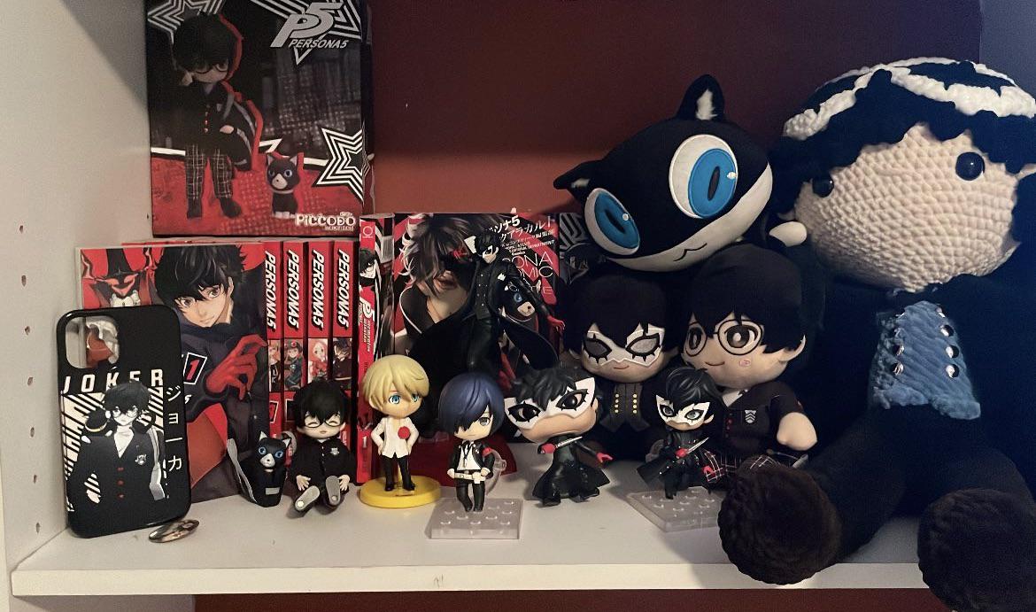 updated joker shelf featuring makoto + teddie | Scrolller