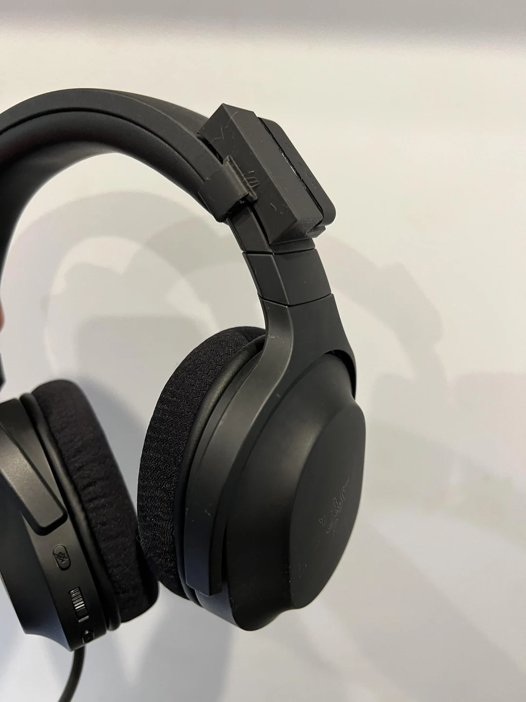 I made a clip-on dongle holder for my wireless headset. | Scrolller