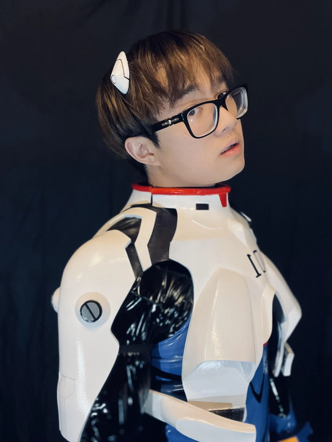 My take on the Shinji Plugsuit Cosplay - Thx to @wander.commission & @monochromaticcat | Scrolller