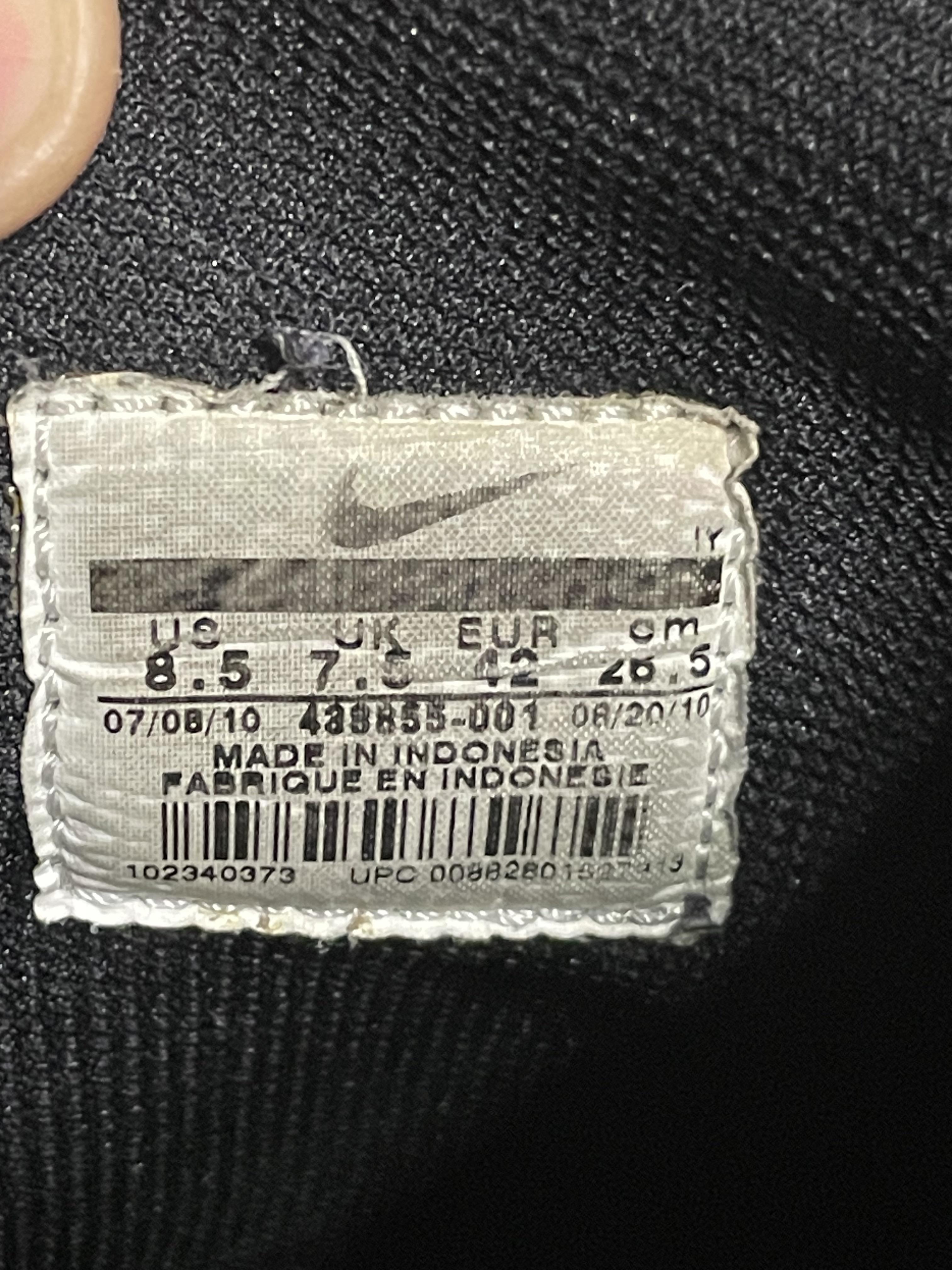 Discover more like Sneakers: What is the model of my nike? and Related Content | Scrolller