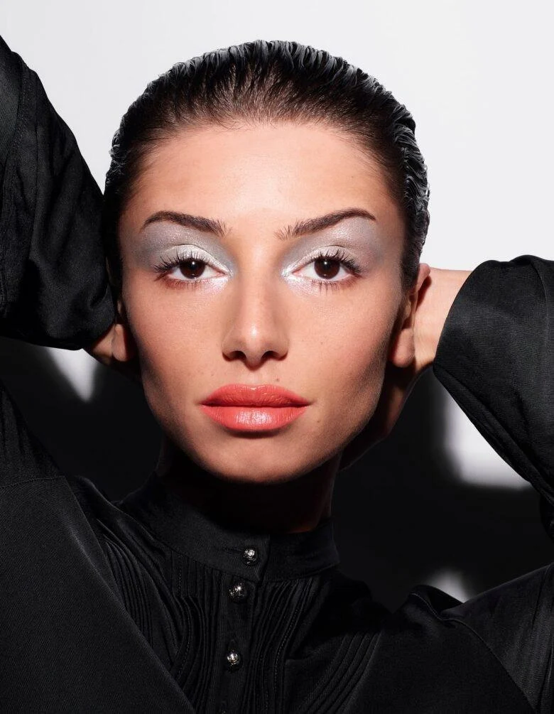 Mimi Keene | Scrolller