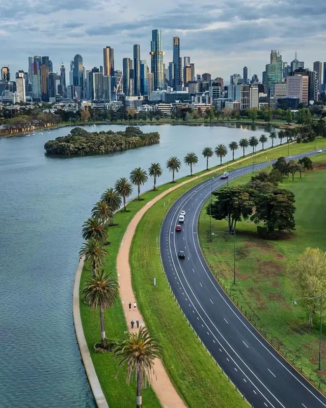 Melbourne 🇦🇺 | Scrolller