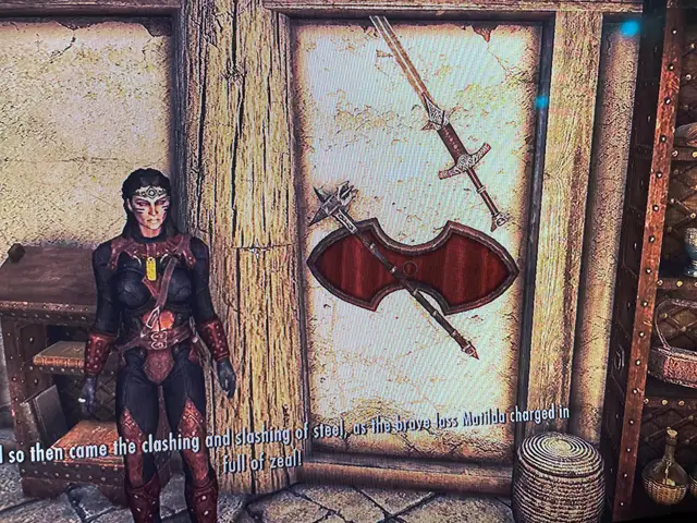 I think my weapon plaque is broken. | Scrolller