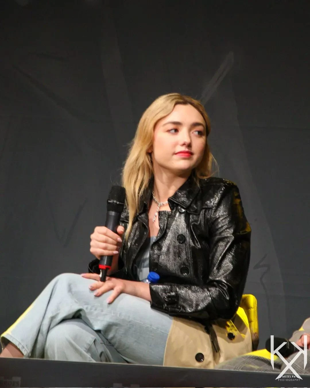 Peyton List Scrolller