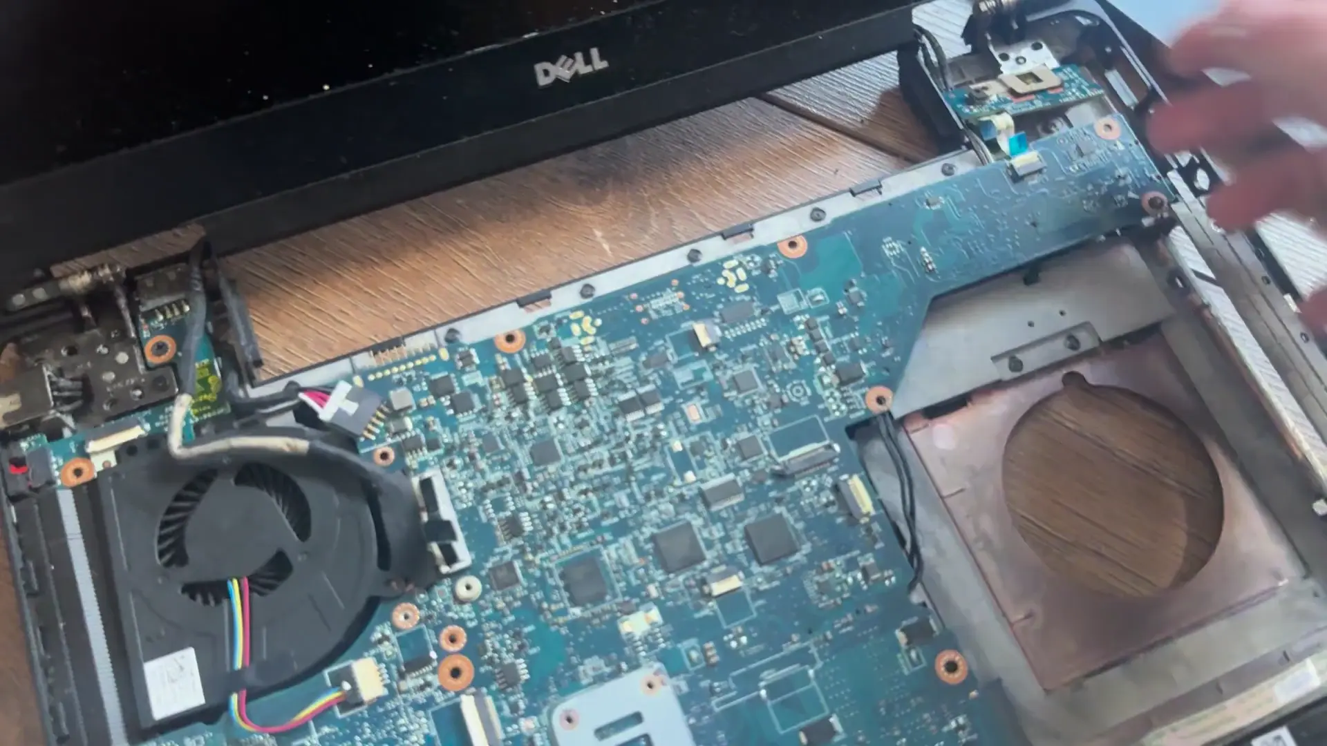 Dell Latitude E5440 | Scrolller