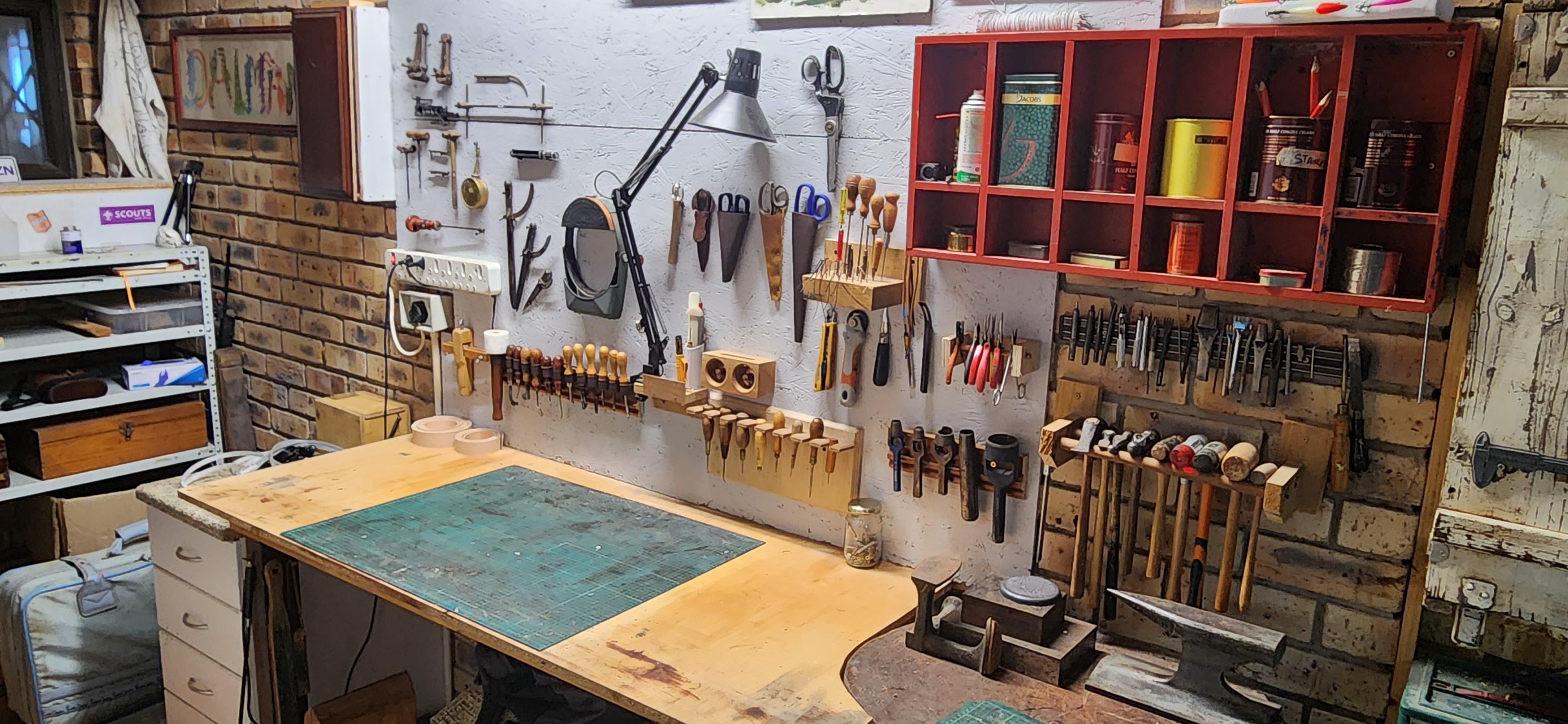 Leather workshop | Scrolller