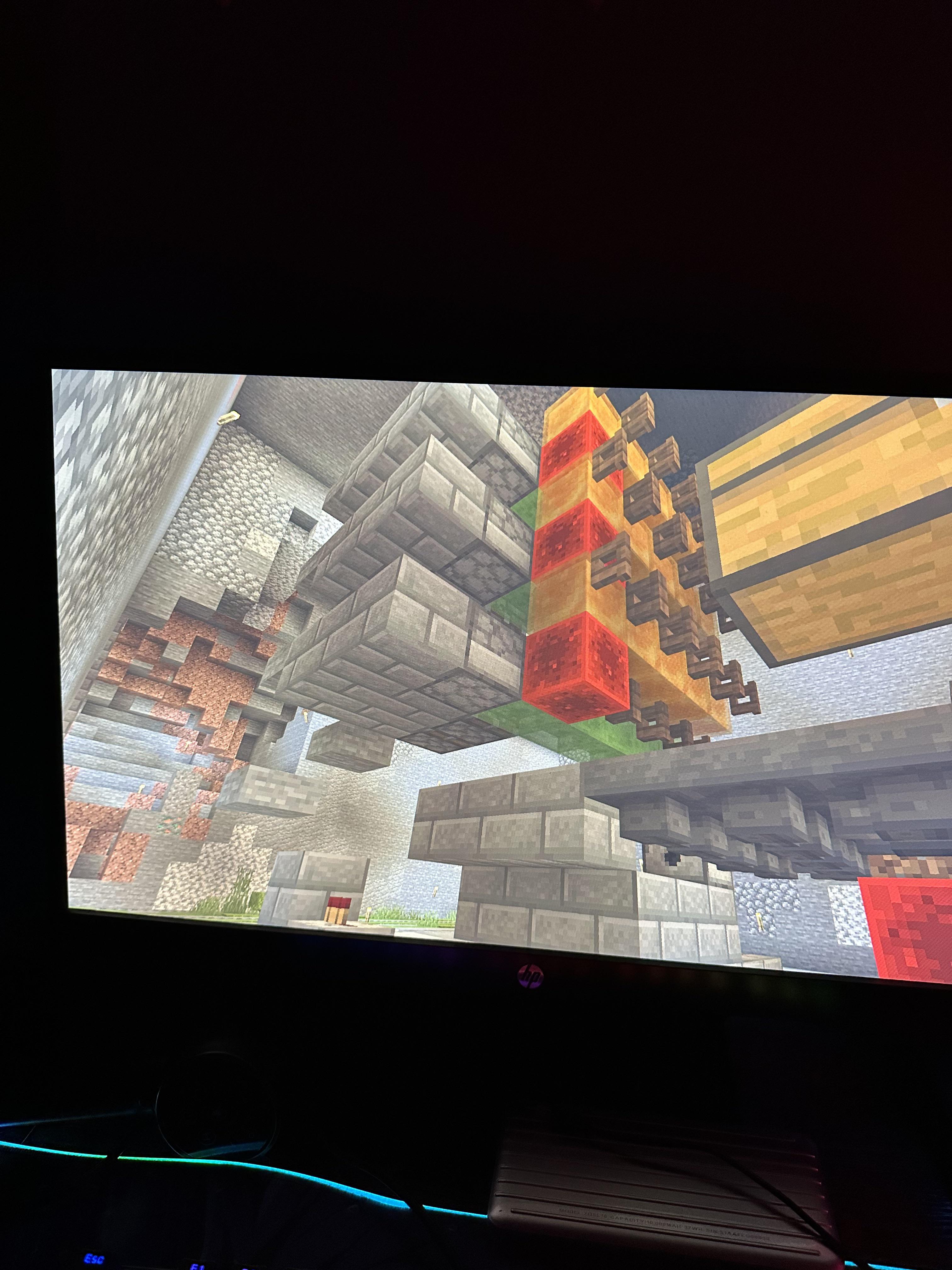 I’m trying to build a wood farm and I’m having issues with the slime blocks | Scrolller