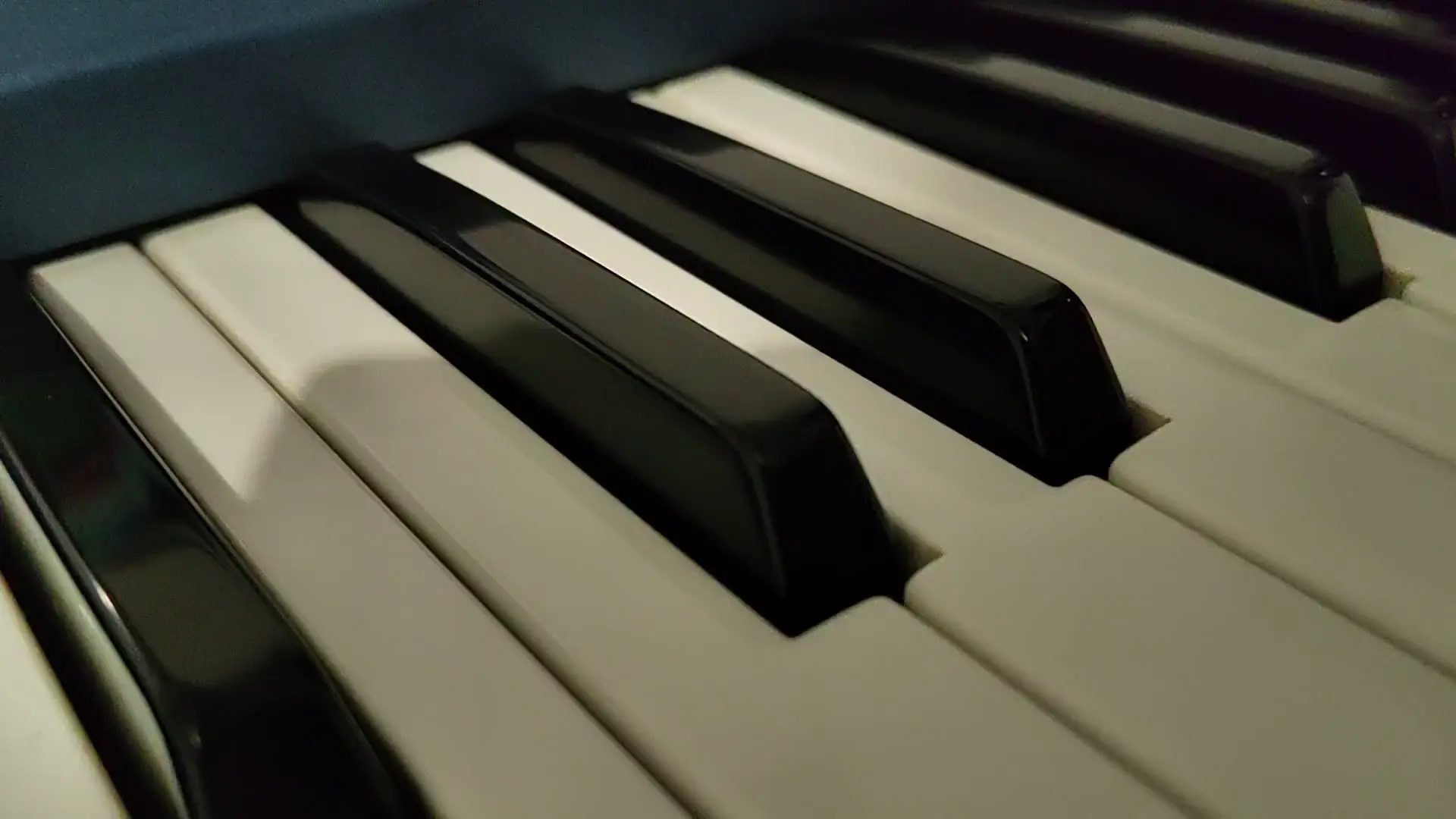 Does anyone know whats the problem | Scrolller