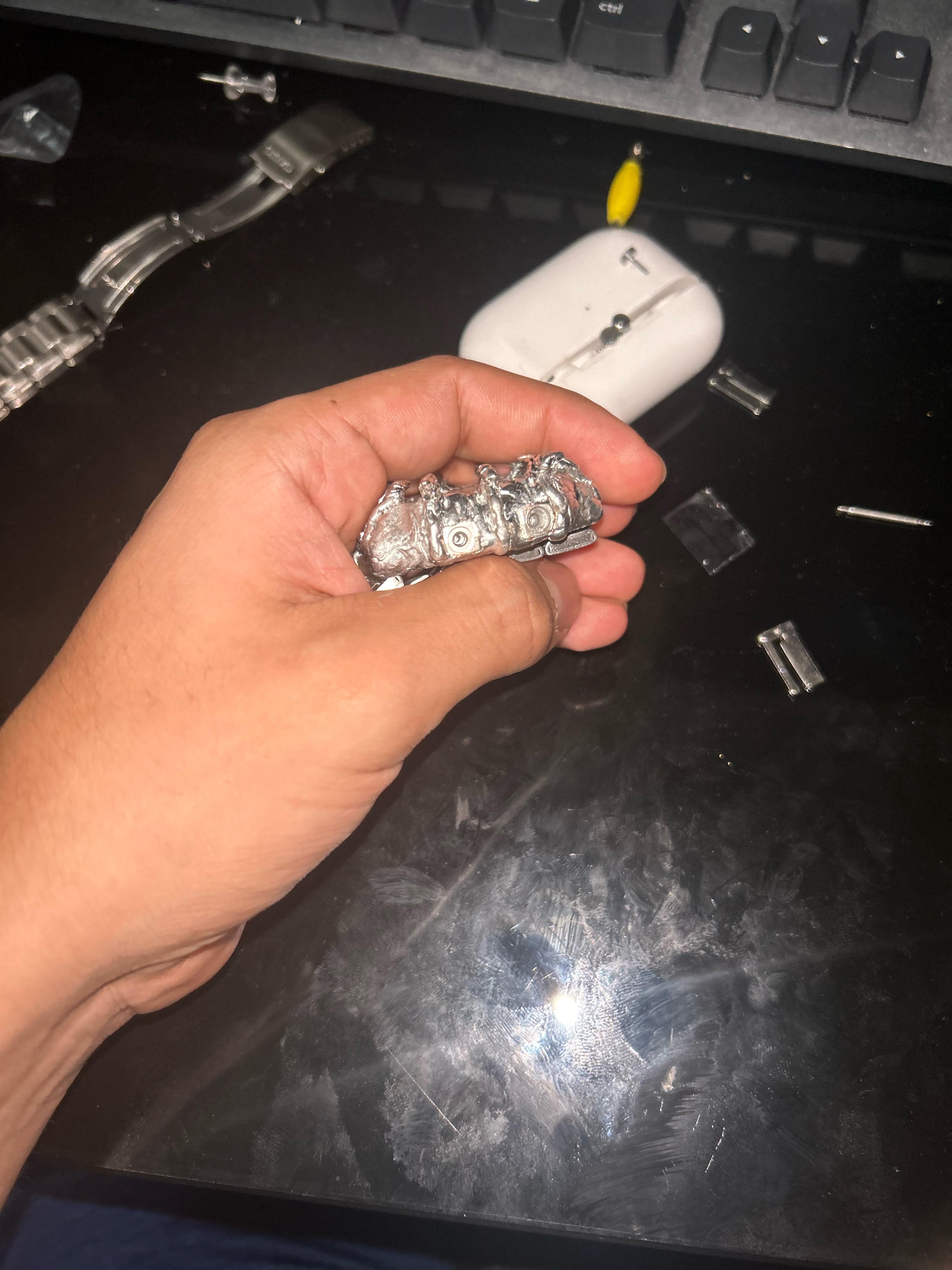 Custom AE1200, need help with buttons/button clips | Scrolller